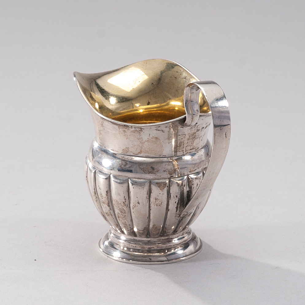 MJÖLKKANNA, silver, Johan Alfred Appelgren, Åbo 1899. Ca 116 g. - Bukowskis