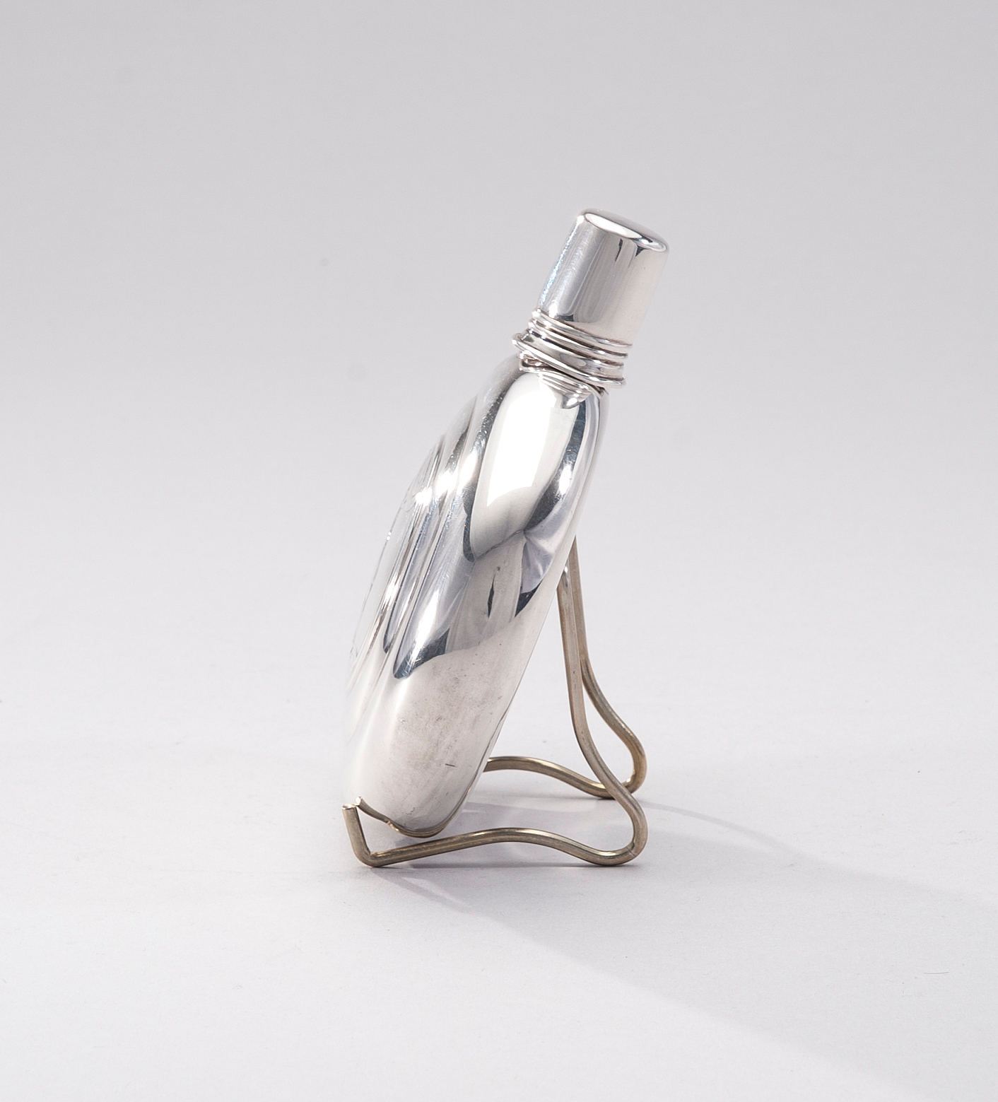 TASKUMATTI, hopeaa, Helsinki 1951. Paino 178,8 g. - Bukowskis