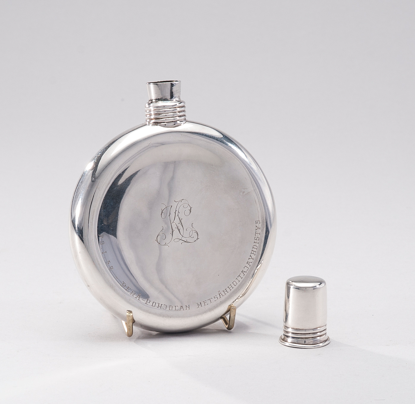 TASKUMATTI, hopeaa, Helsinki 1951. Paino 178,8 g. - Bukowskis