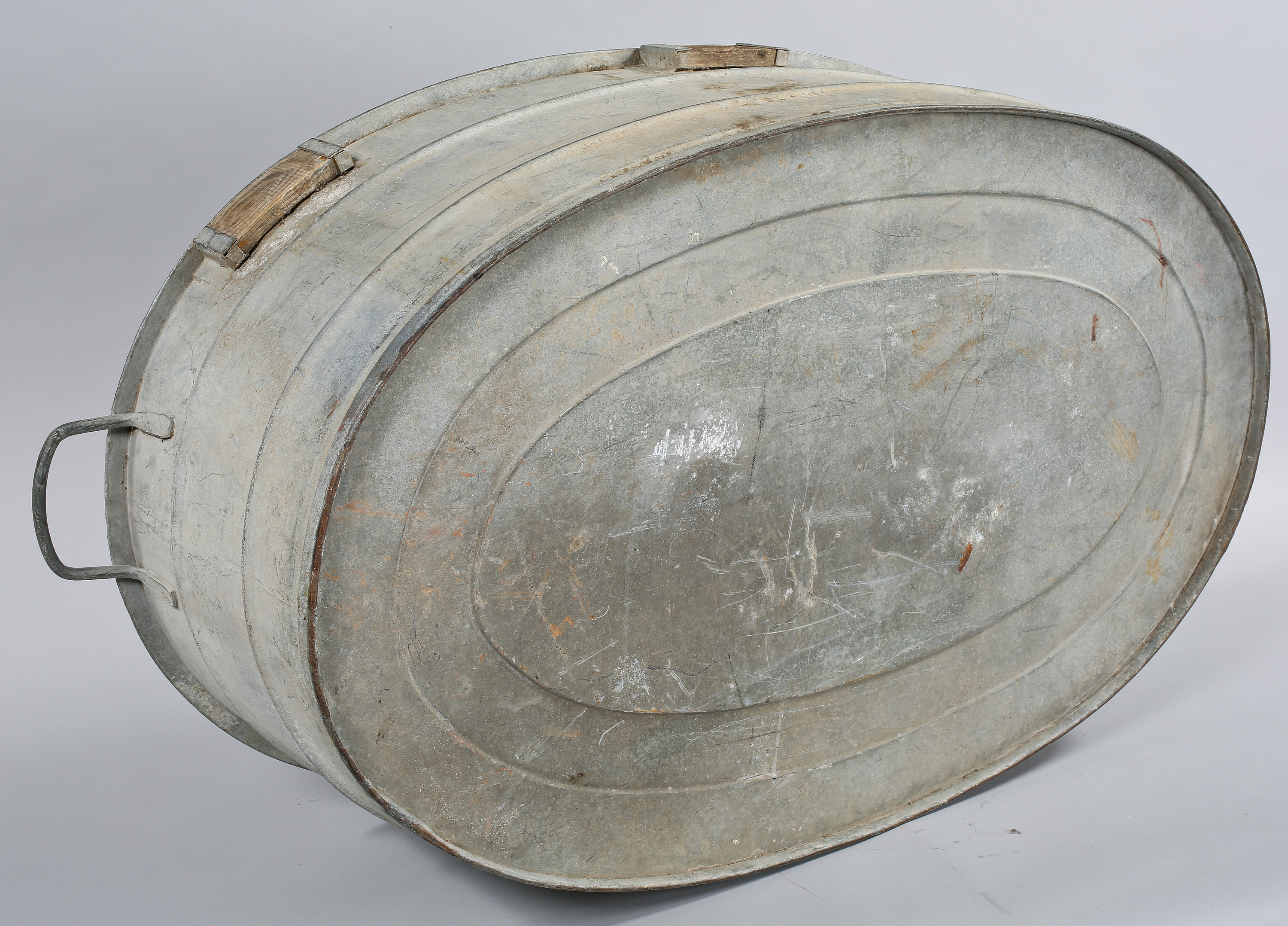 BALJA, zink, troligen Frankrike, 1900-tal. - Bukowskis