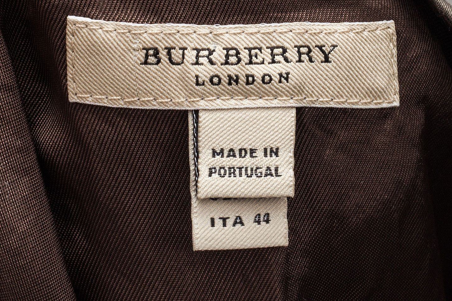 KLÄNNING, Burberry. - Bukowskis