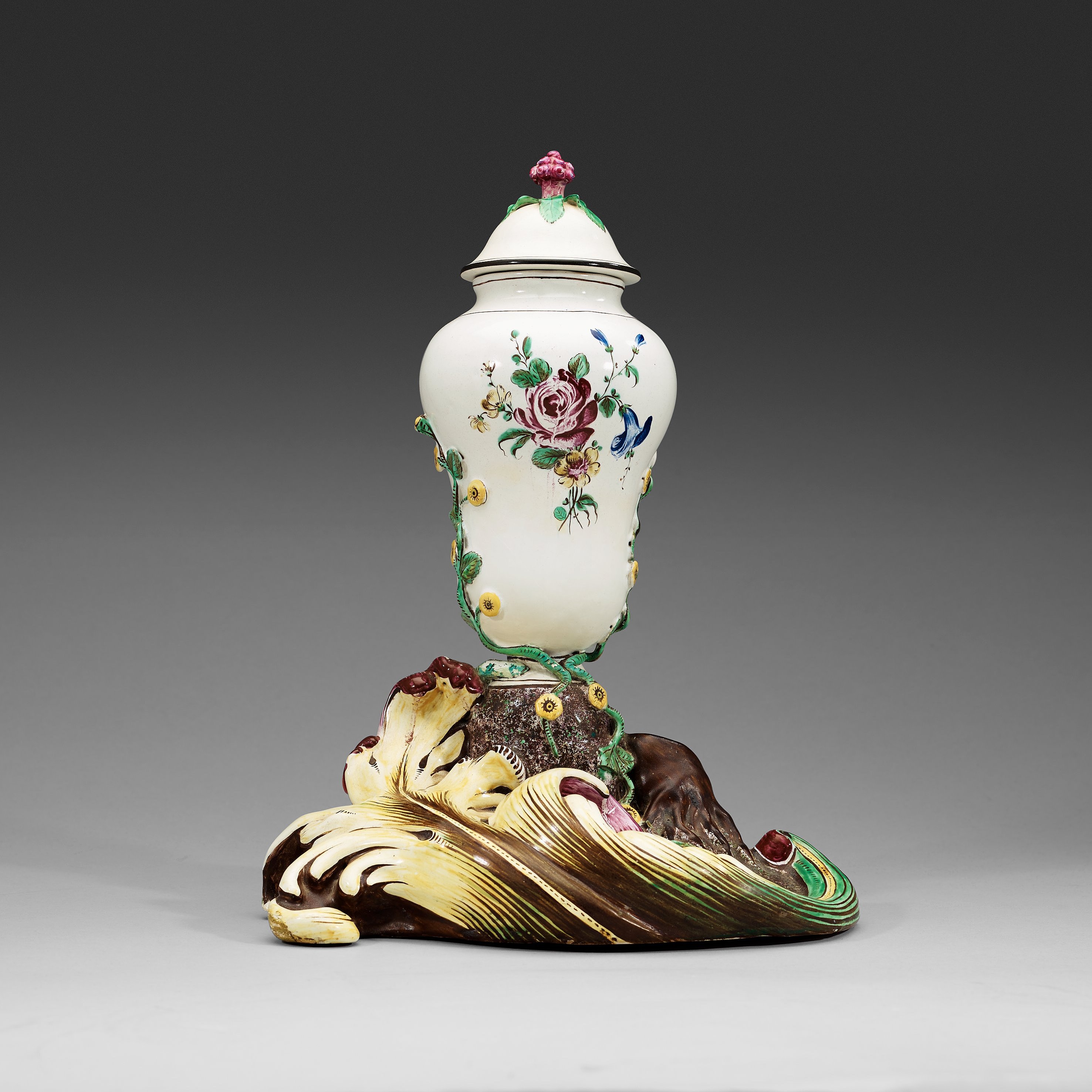 A Swedish Marieberg faience vase with cover, dated 1772. - Bukowskis