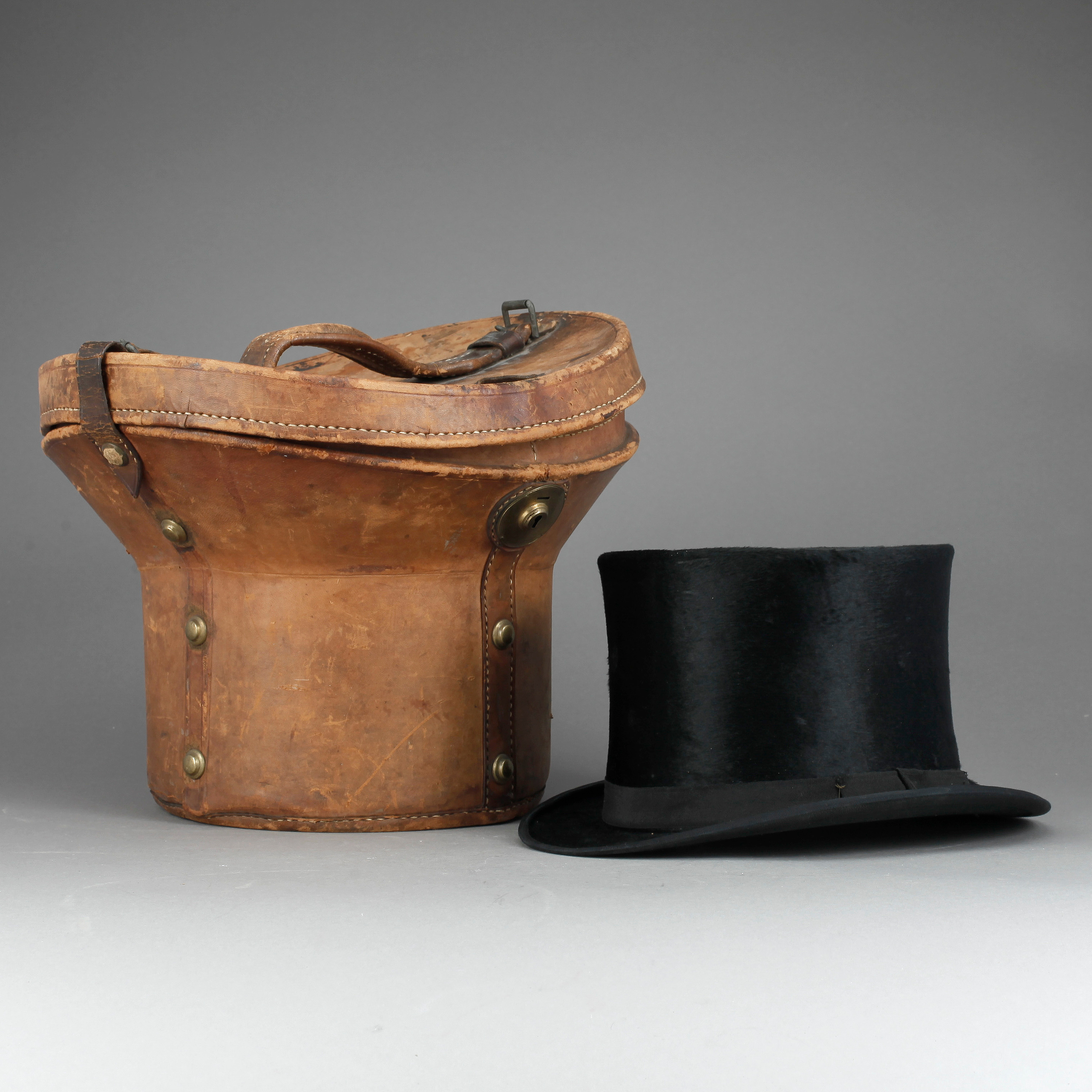 HATT med HATTASK, 1900-talets början. - Bukowskis