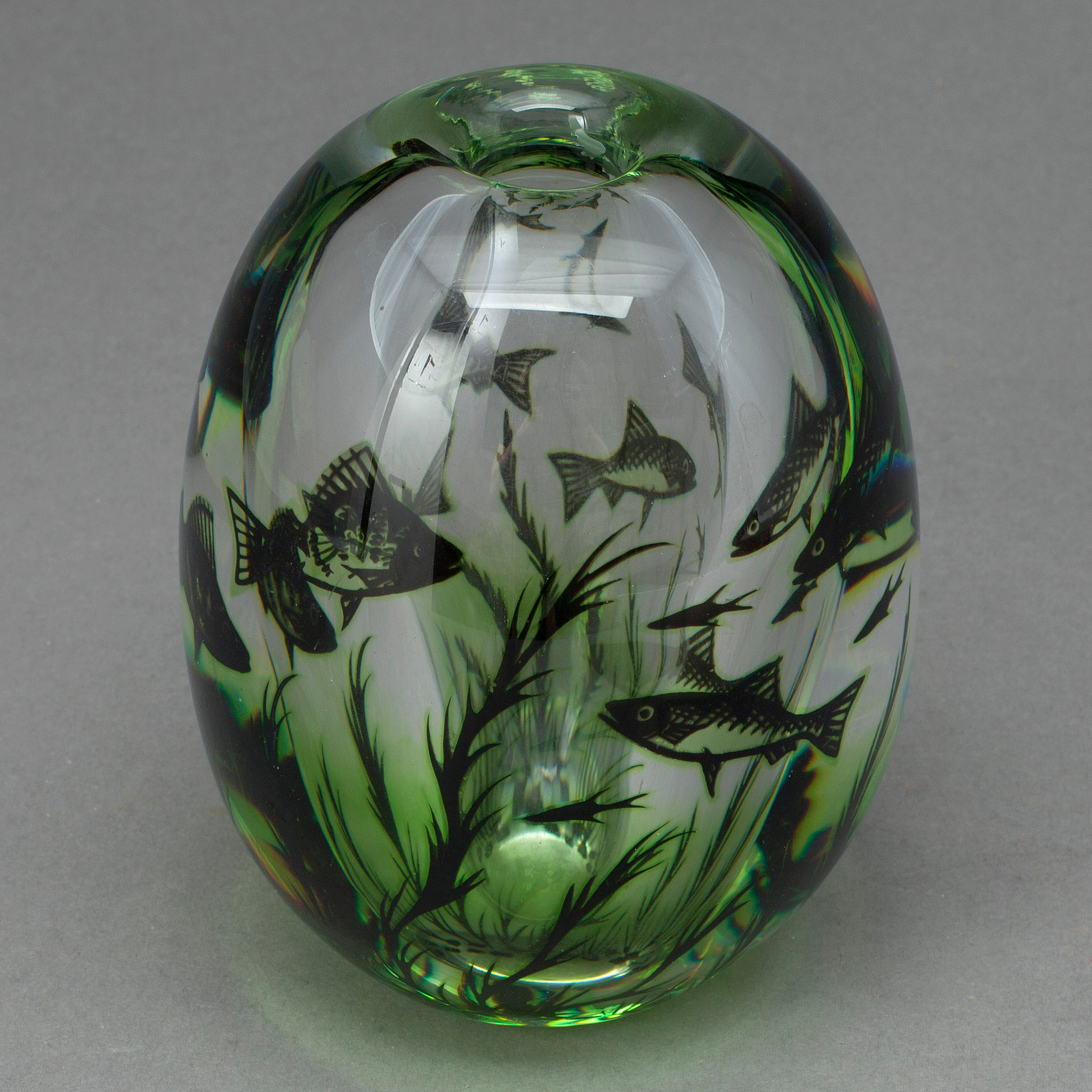 VAS, glas, "Fiskgraal", Edward Hald, Orrefors. - Bukowskis