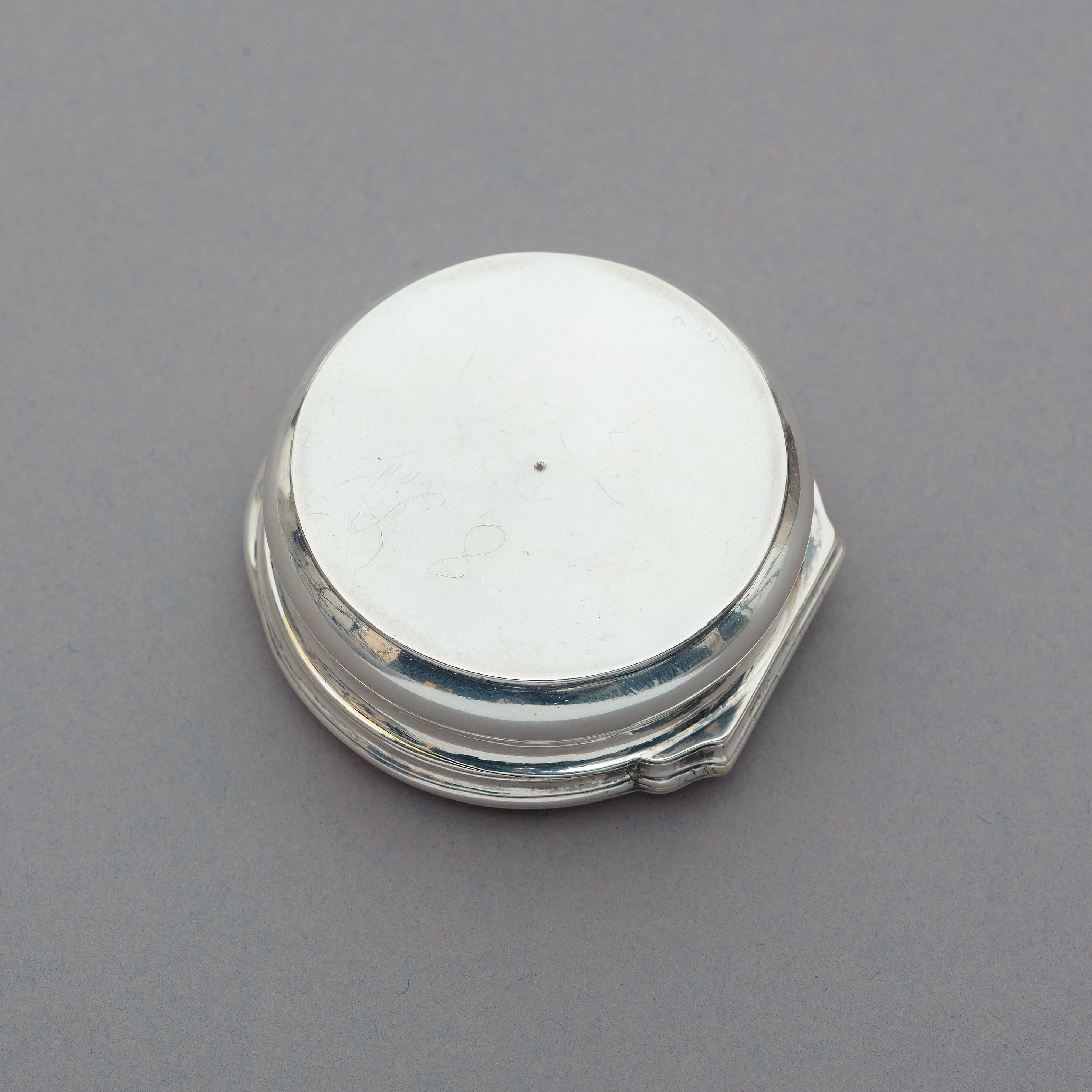 SNUSDOSA, av Peter Pihl, Västervik 1766. Rokoko. - Bukowskis