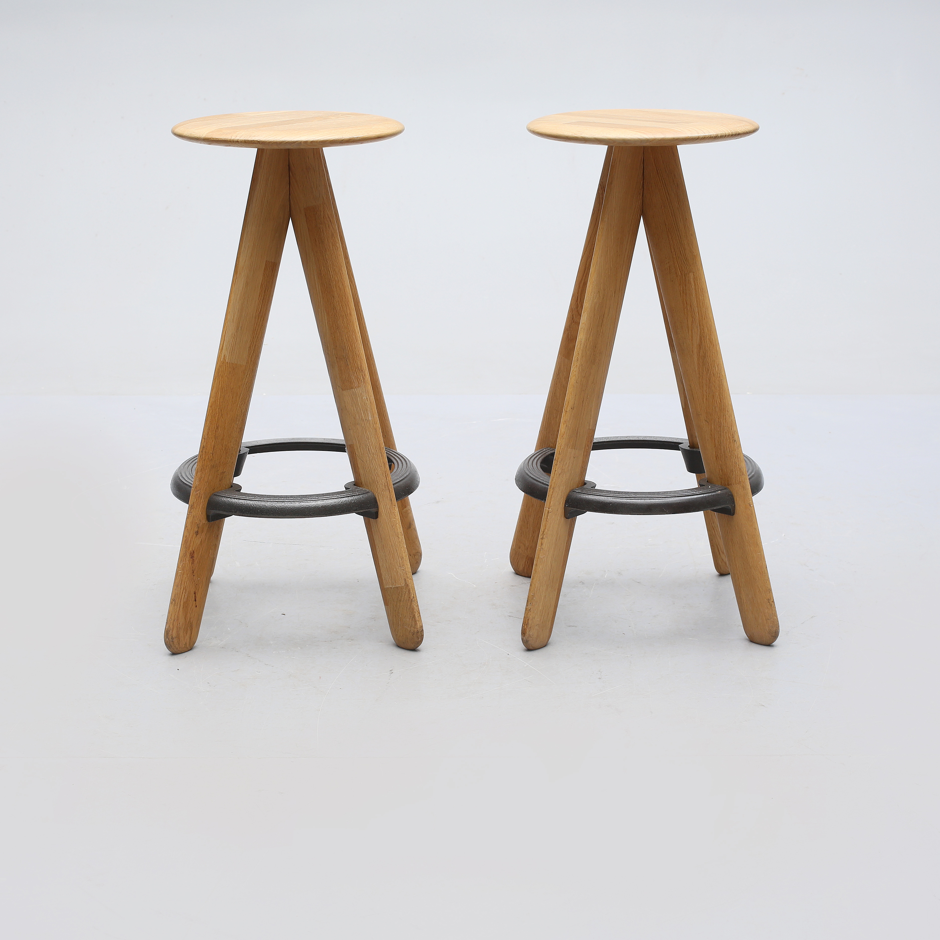BARSTOLAR, ett par, "Slab Bar Stool", Tom Dixon, 2000-tal. - Bukowskis