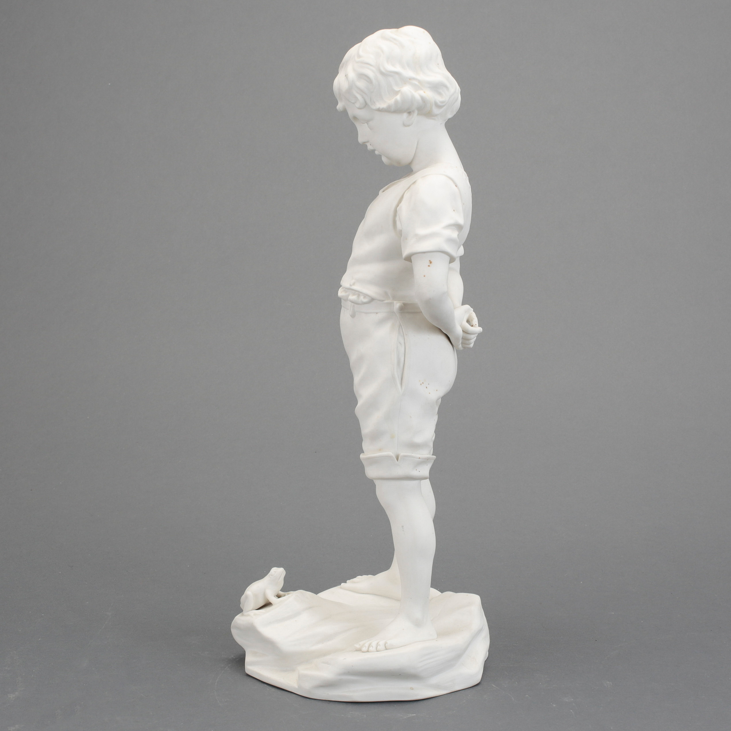 SKULPTUR, parian, efter Per Hasselberg, Gustavsberg, 1909. - Bukowskis