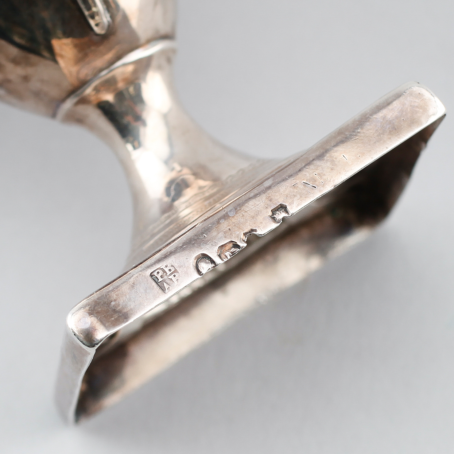 GRÄDDKANNA, silver, Peter & Anne Bateman, London omkring år 1800. Vikt ...