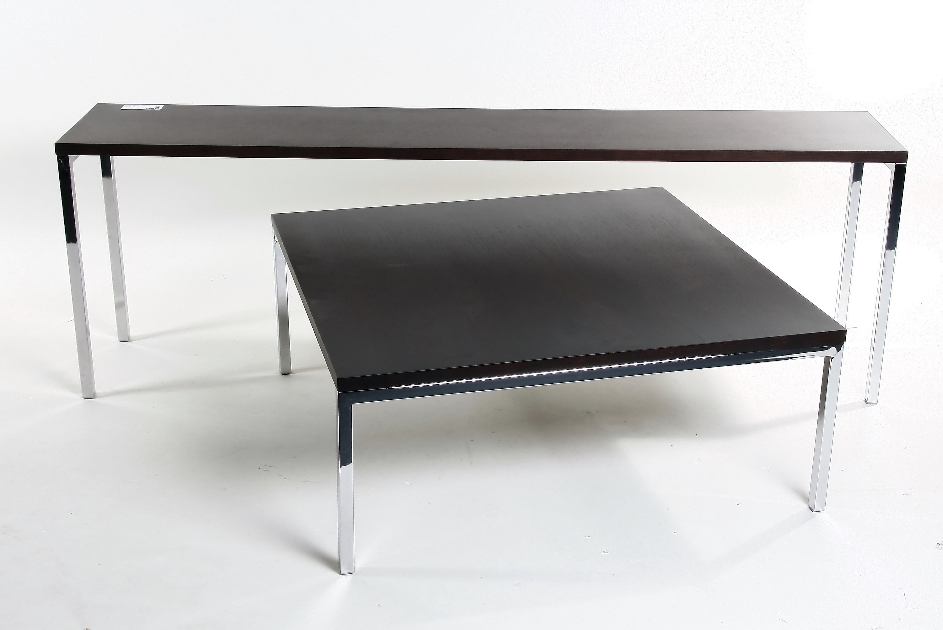 SIDEBOARD samt SOFFBORD. Design Patrizia Moroso, Italien. - Bukowskis