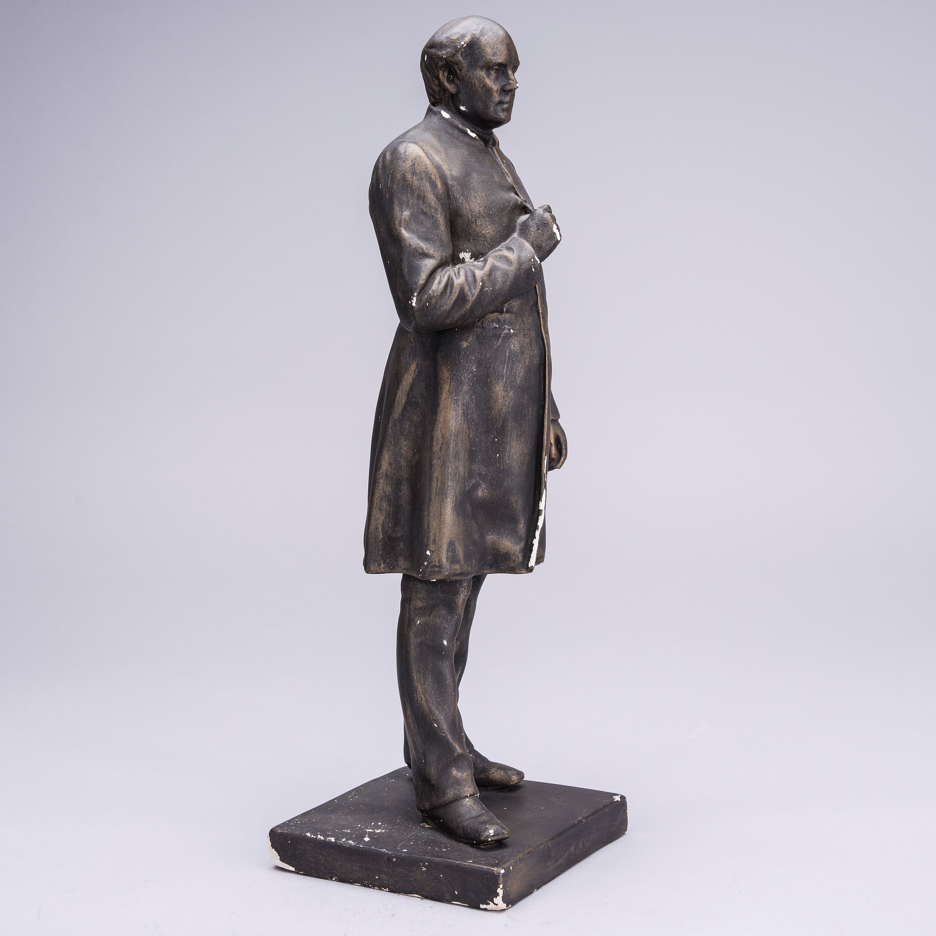 WALTER RUNEBERG, skulptur, patinerad gips, osignerad. - Bukowskis