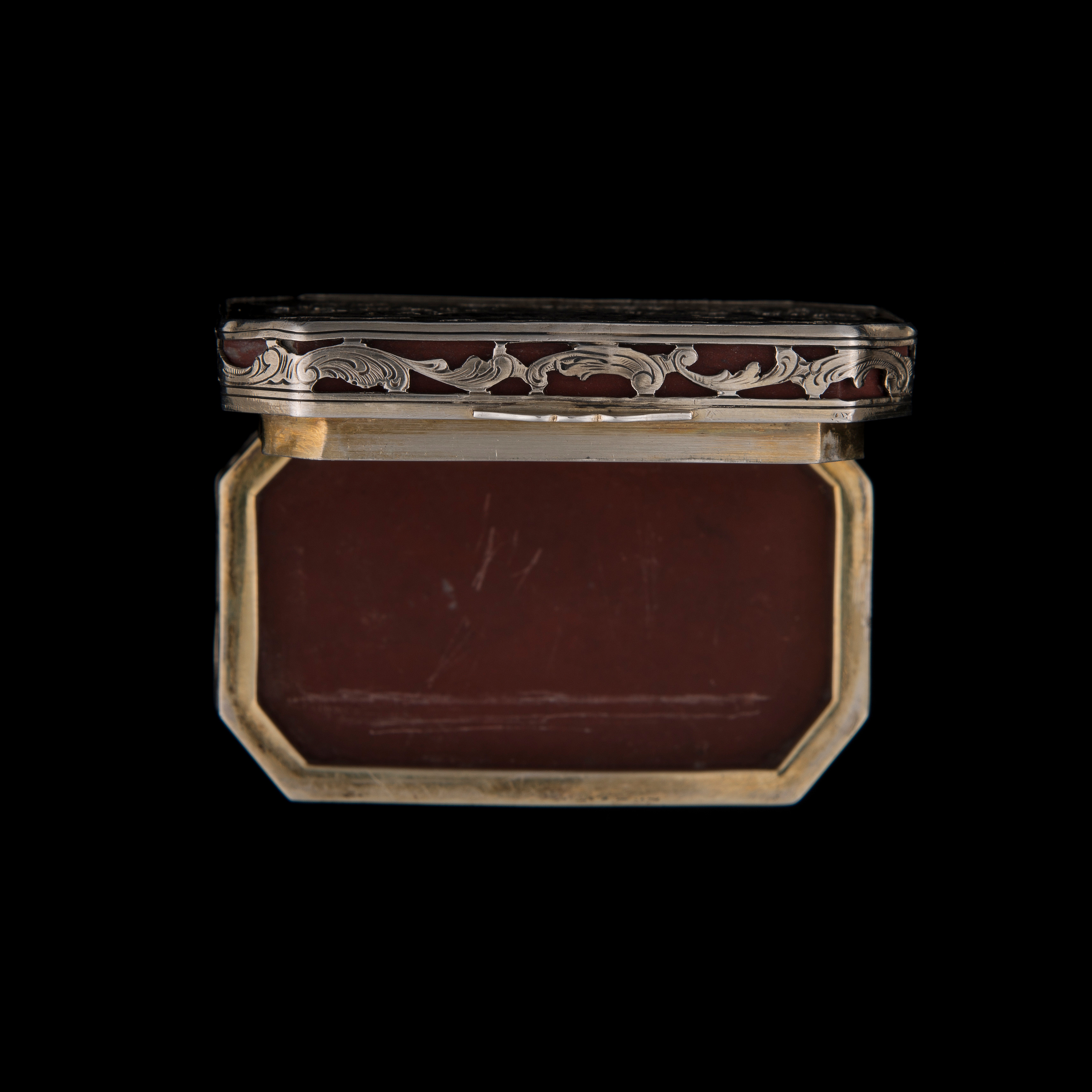 SNUSDOSA, silver och sten, 1700-tal, Frankrike. - Bukowskis