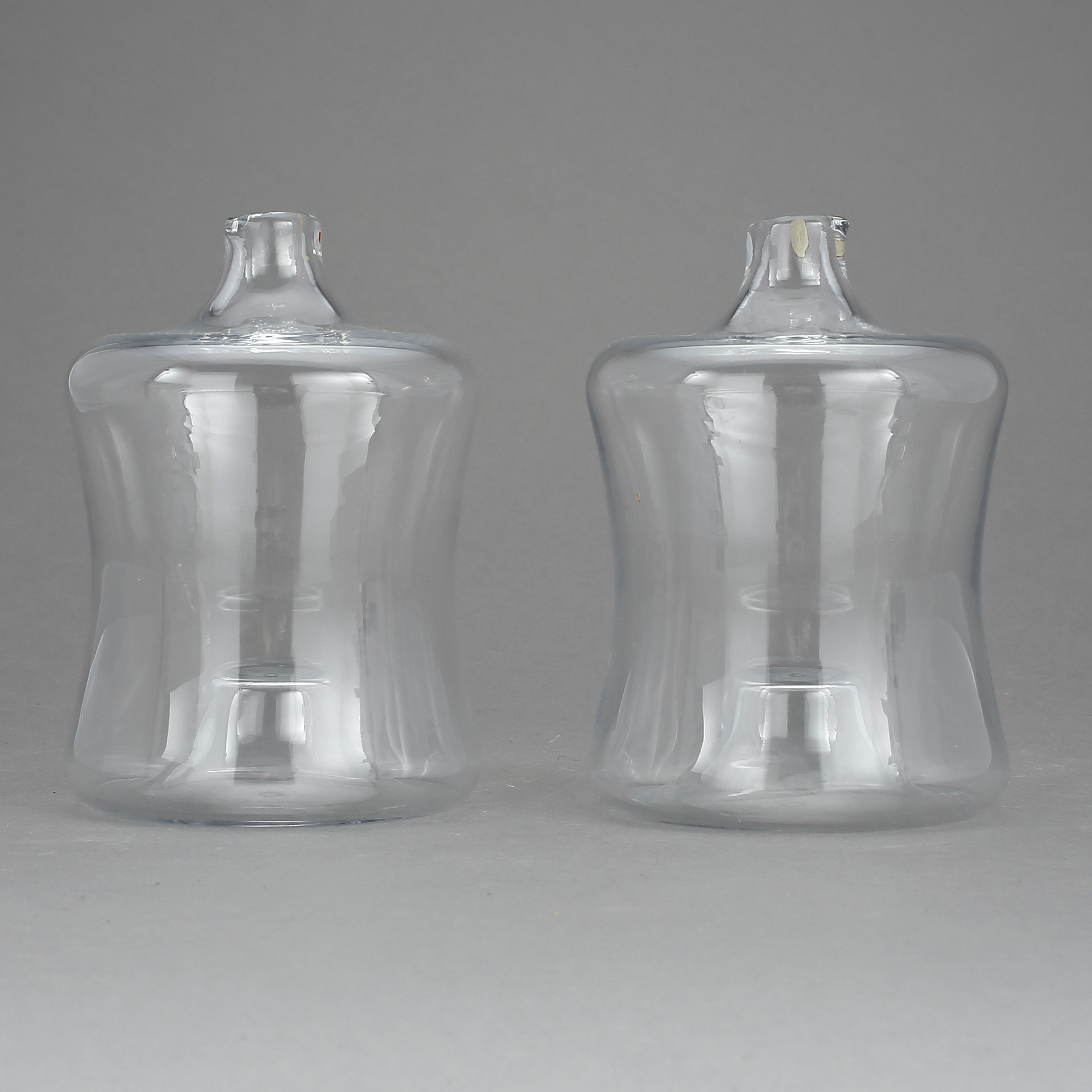 VASER, två stycken. S k "Bird bottles" av Timo Sarpaneva Iittala ...