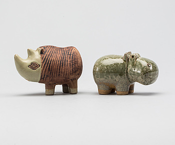 FIGURINER, 2 st, stengods, Lisa Larson, "Menageri" Gustavsberg. - Bukowskis