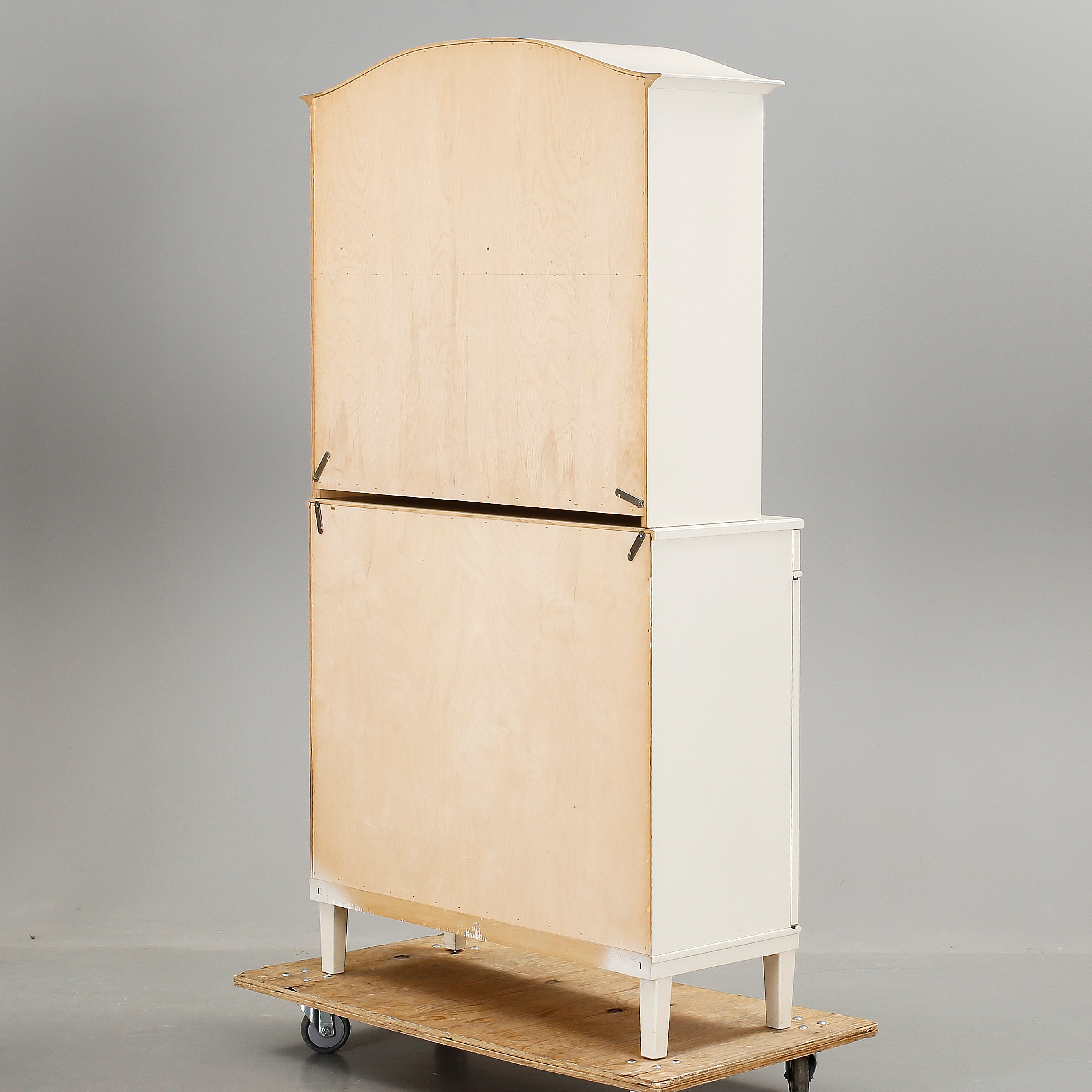 SKÅP, "Herrgården", Carl Malmsten, Bodafors 1964. - Bukowskis