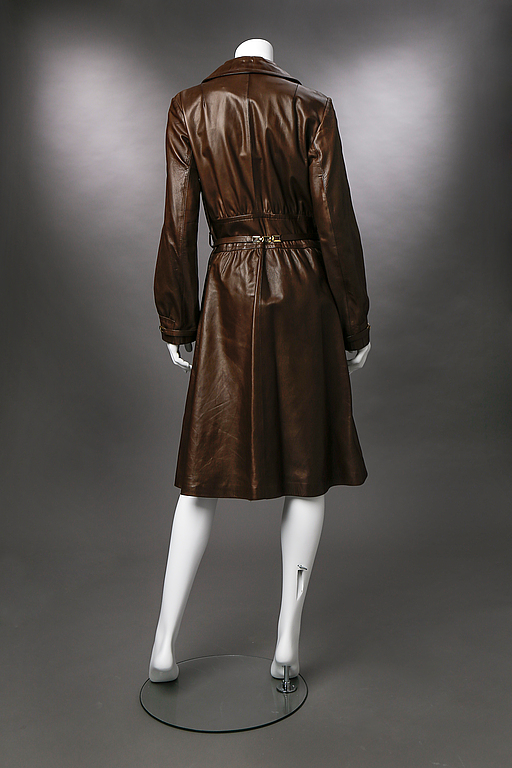 LEATHER COAT, Greta Garbo. - Bukowskis