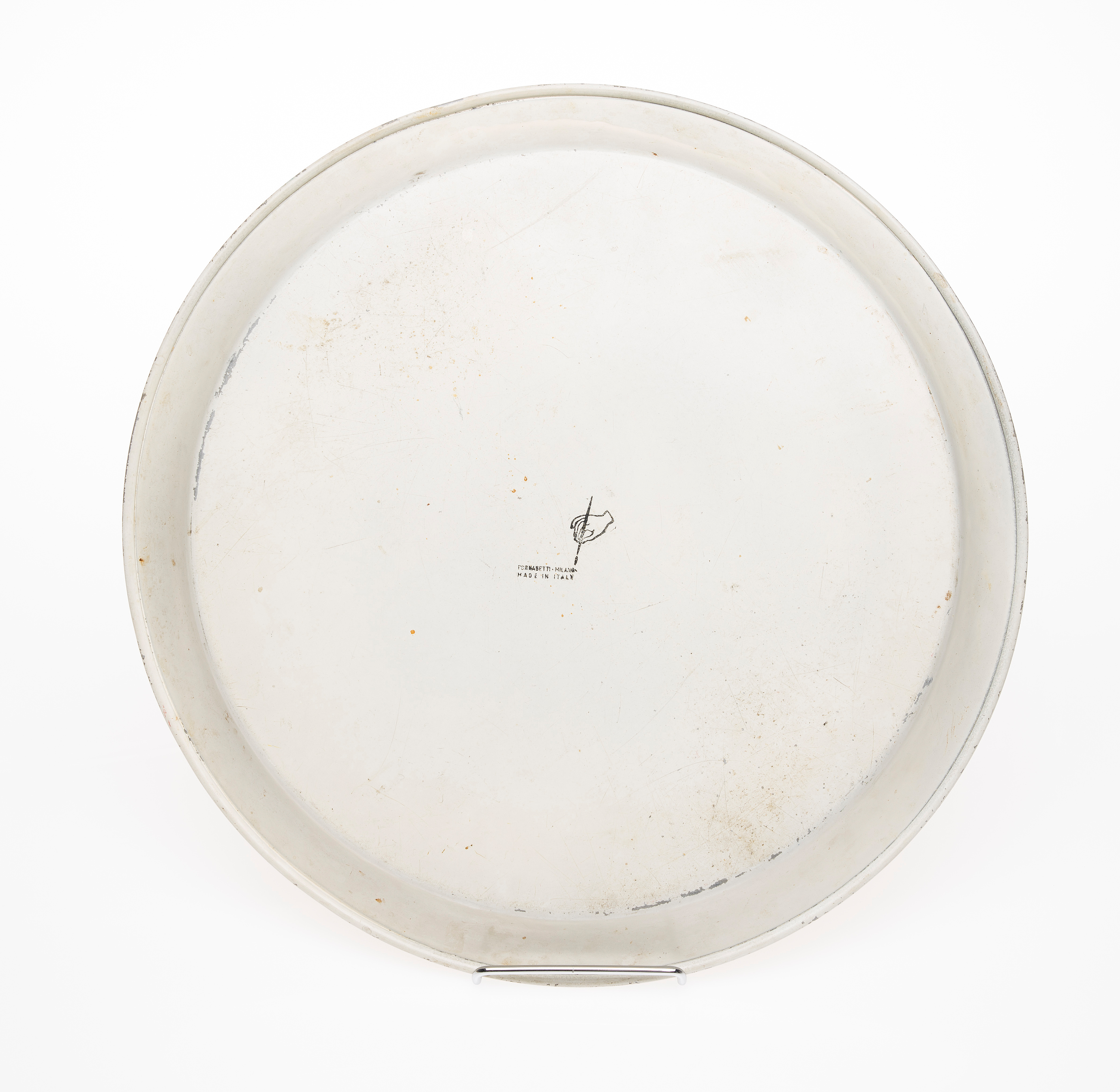 BRICKA, metall, Fornasetti, Italien. - Bukowskis