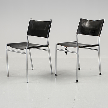 STOLAR, 2 st, "SE06", Martin Visser för Spectrum, 1960-70-tal. - Bukowskis