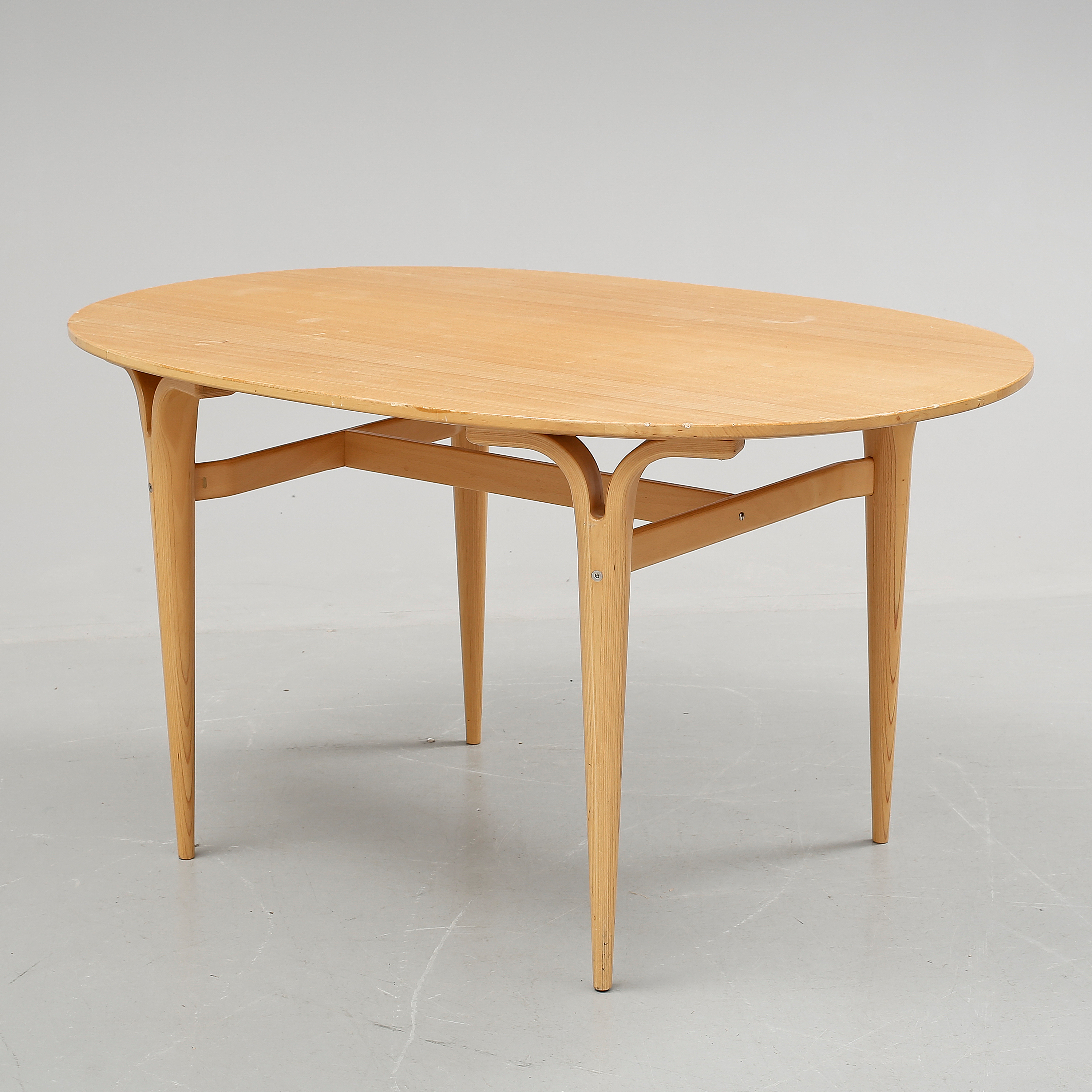 BORD, "Ovalen", Bruno Mathson. 1900-talets andra hälft. - Bukowskis