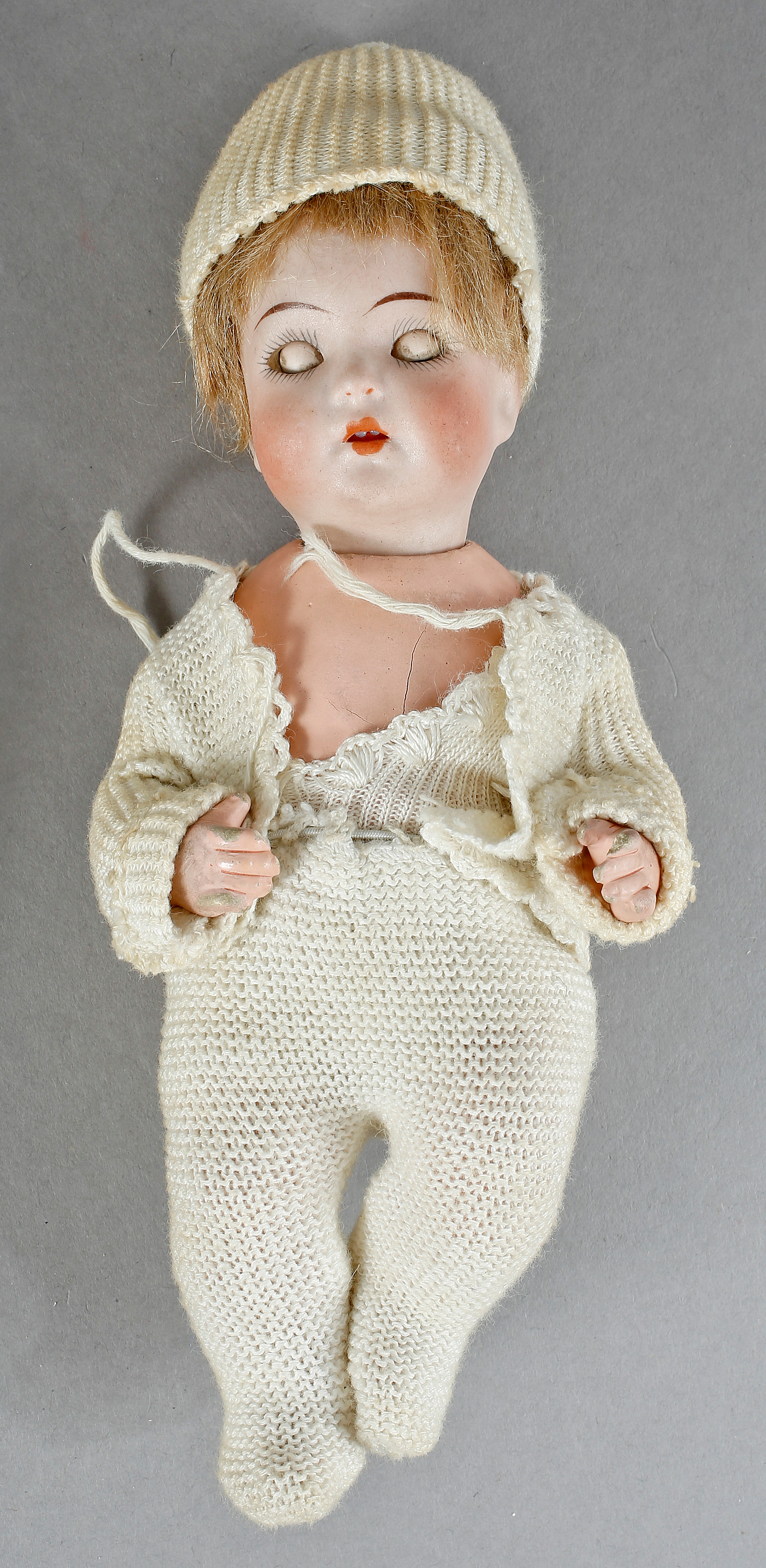 PORSLINSDOCKOR, 2 st, bla Armand Marseilles. Tyskland. - Bukowskis