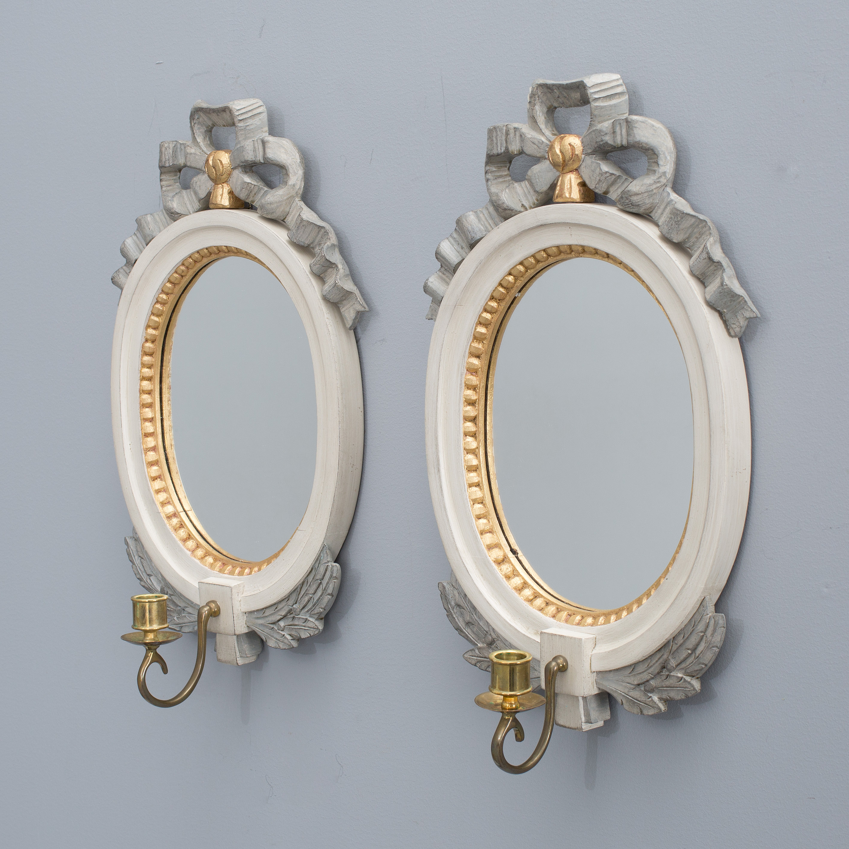 VÄGGLAMPETTER, ett par, gustaviansk stil. K.A. Roos, Helsingborg, 1900 ...