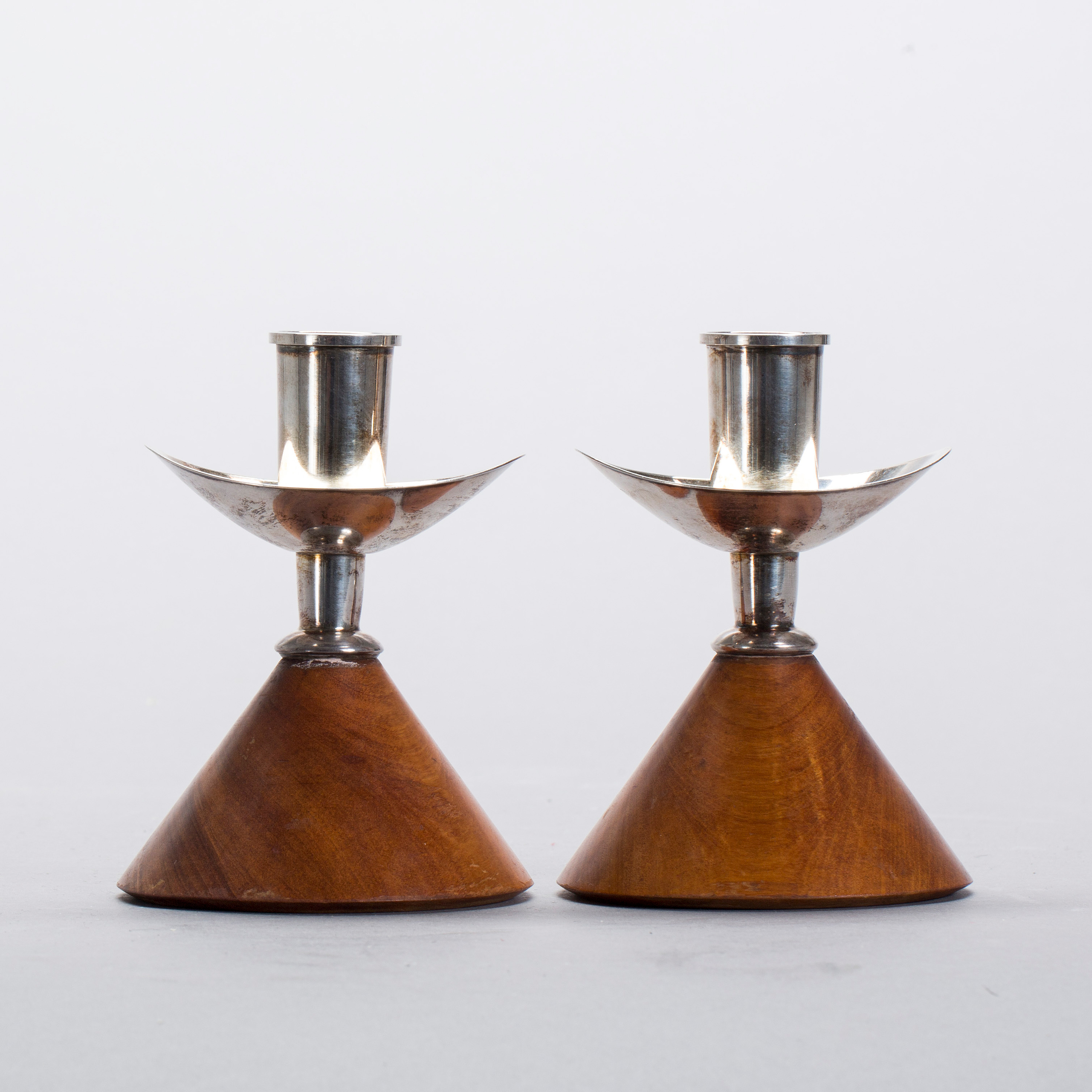 LJUSSTAKAR, ett par, Anna Greta Eker, Auran Kultaseppä, Åbo. 1961 ...