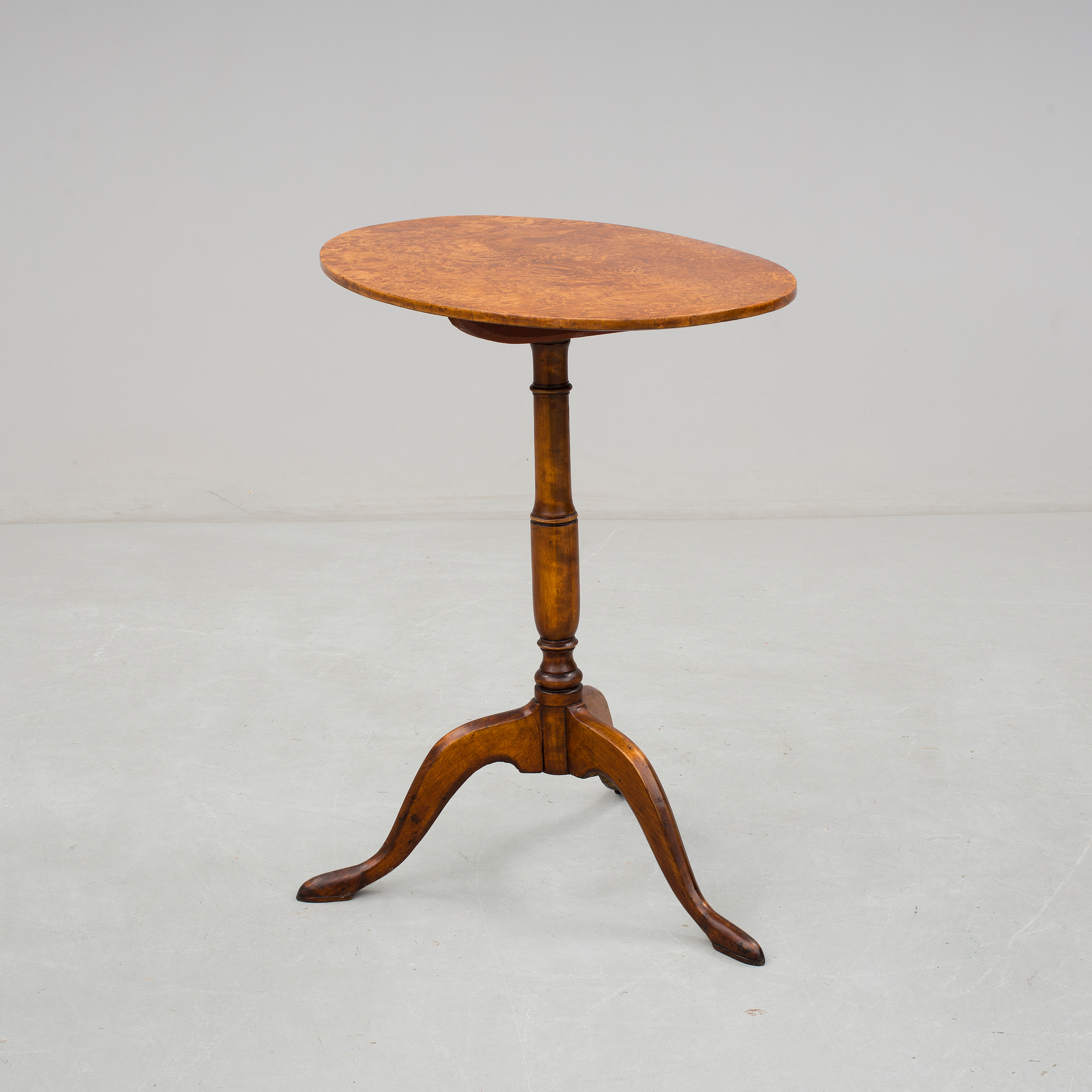 FÄLLBORD, Lars Eric Lindell (mästare i Köping 1818-1843). - Bukowskis