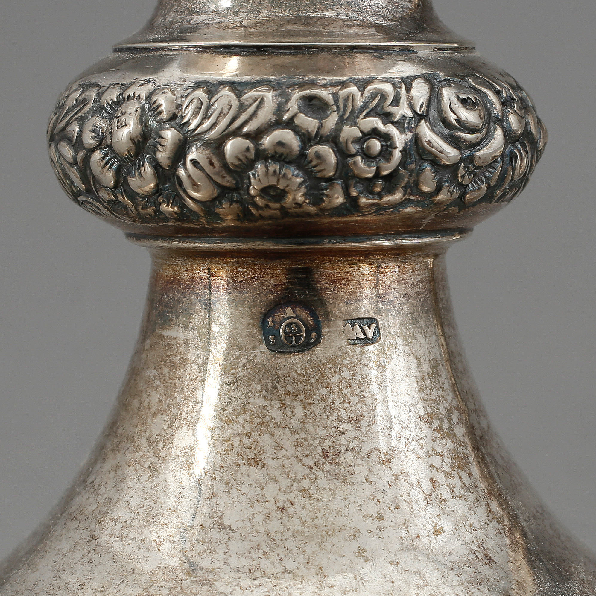LJUSSTAKAR, ett par, silver, Wien, Österrike-Ungern 1839. Vikt ca 506 ...