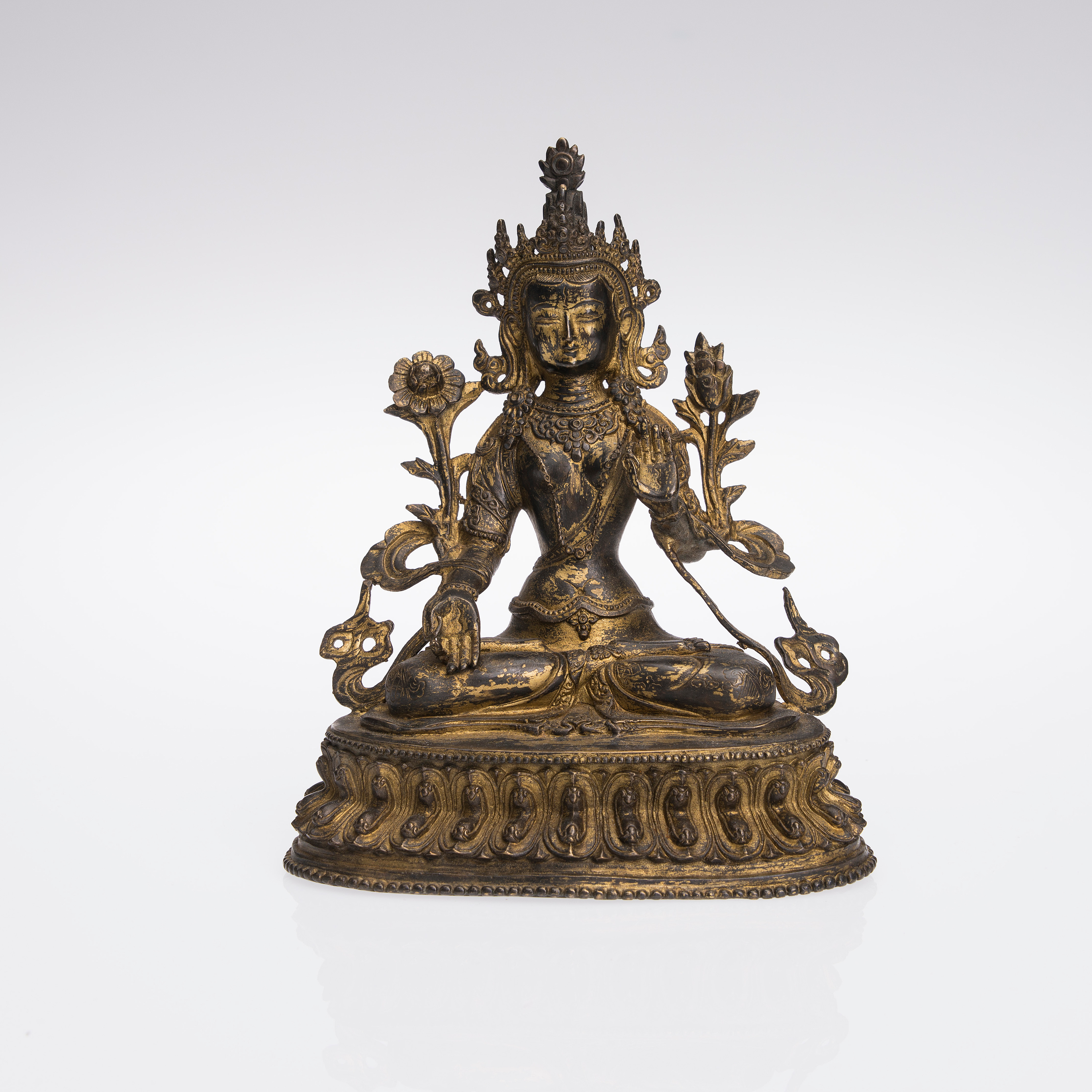 SKULPTUR, mässing, troligen Tibet, 1900-talets senare hälft. - Bukowskis