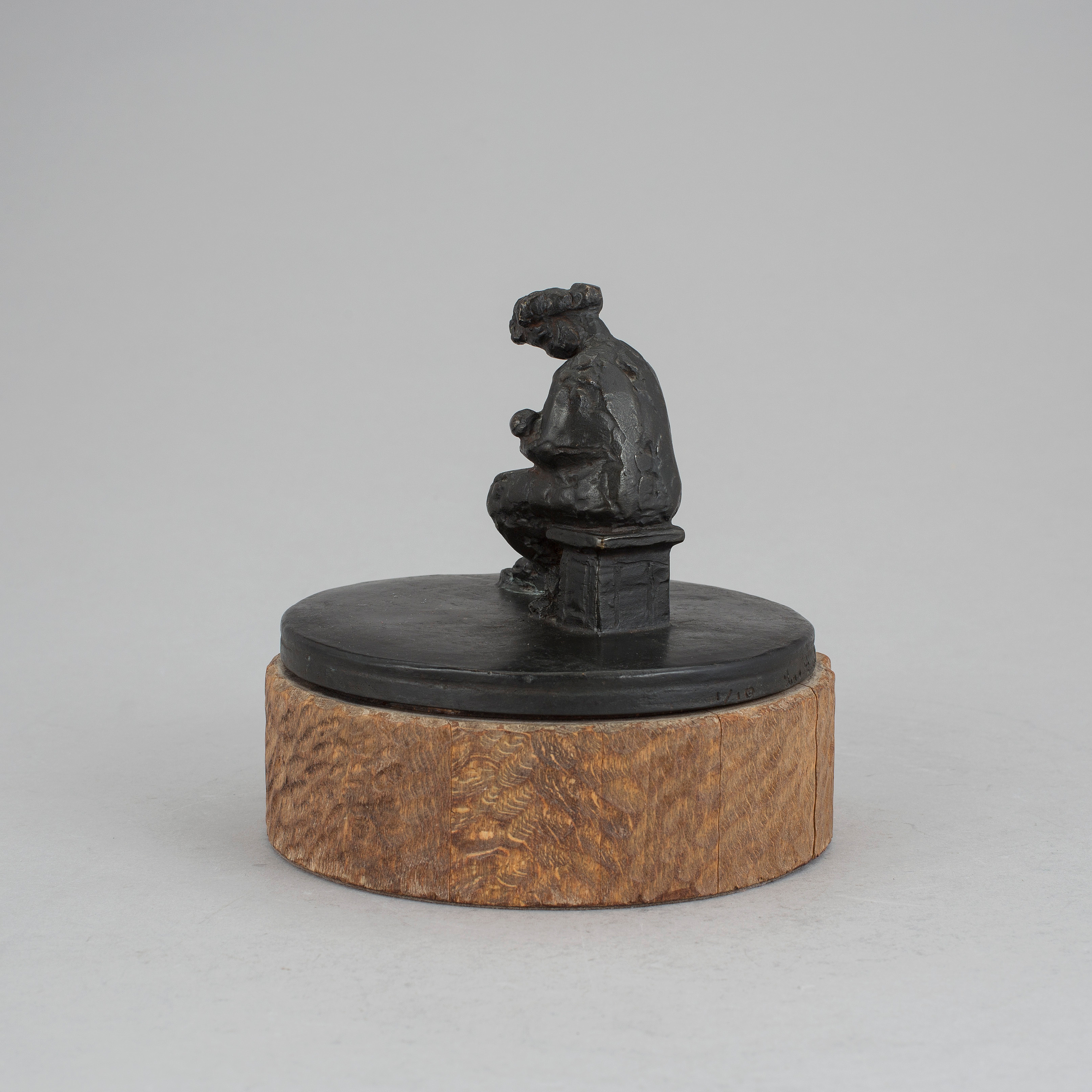 LISS ERIKSSON, skulptur. Signerad och numrerad 1/10. Gjutarstämplar ...