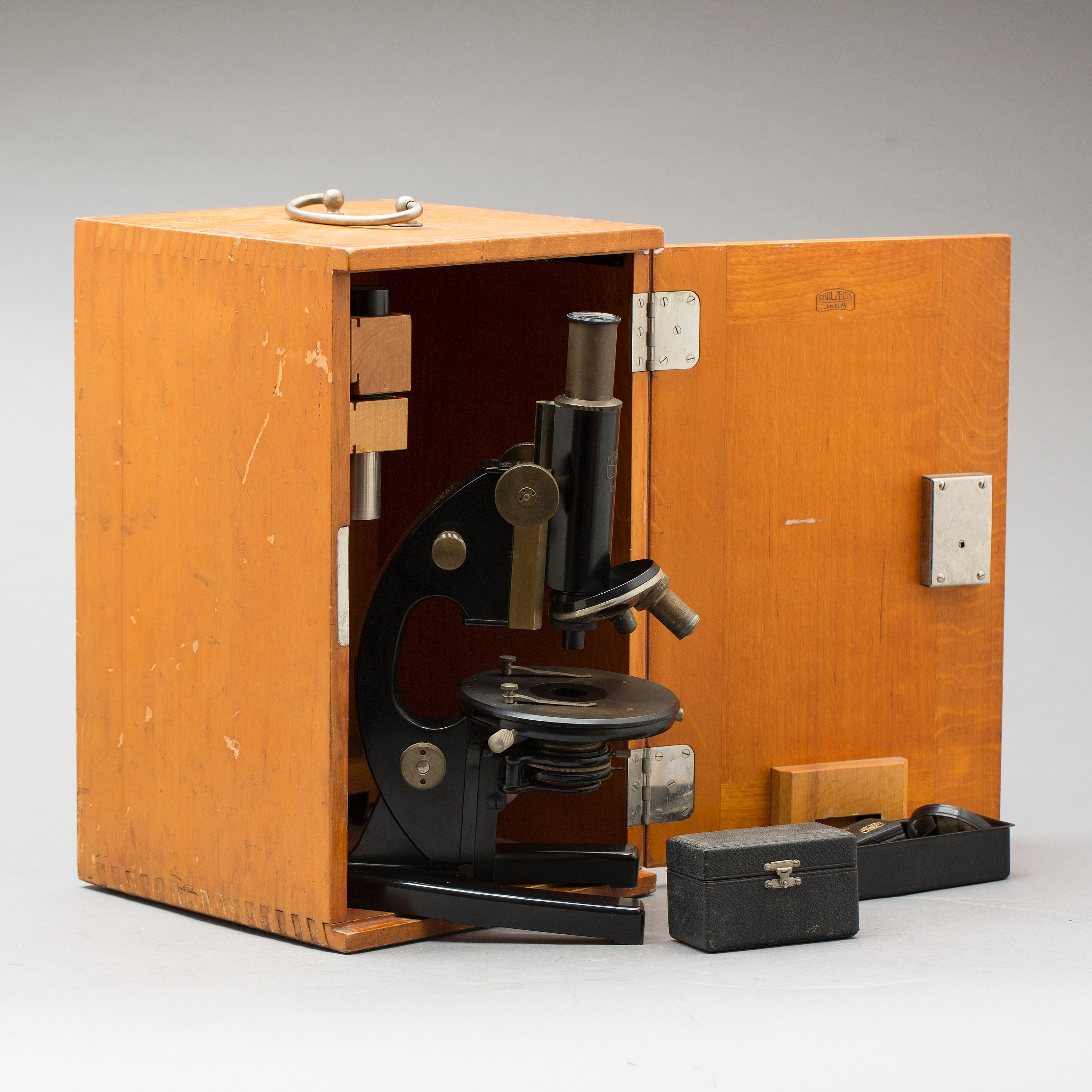 MIKROSKOP. Carl Zeiss Jena, märkt Preisler. Malmö. - Bukowskis
