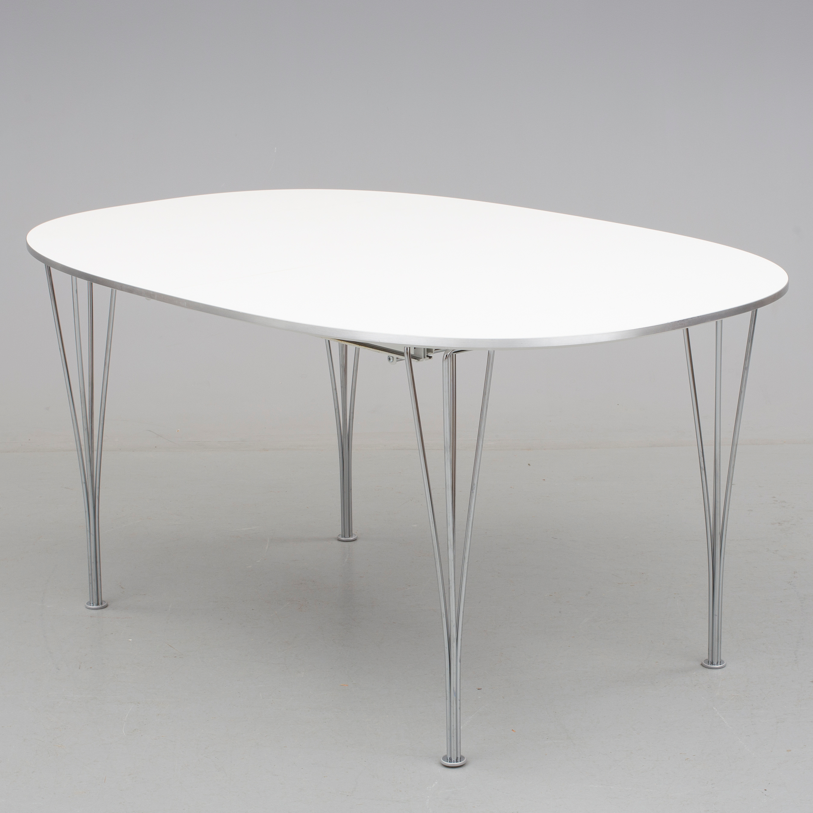 BRUNO MATHSSON, bord "Superellips". - Bukowskis