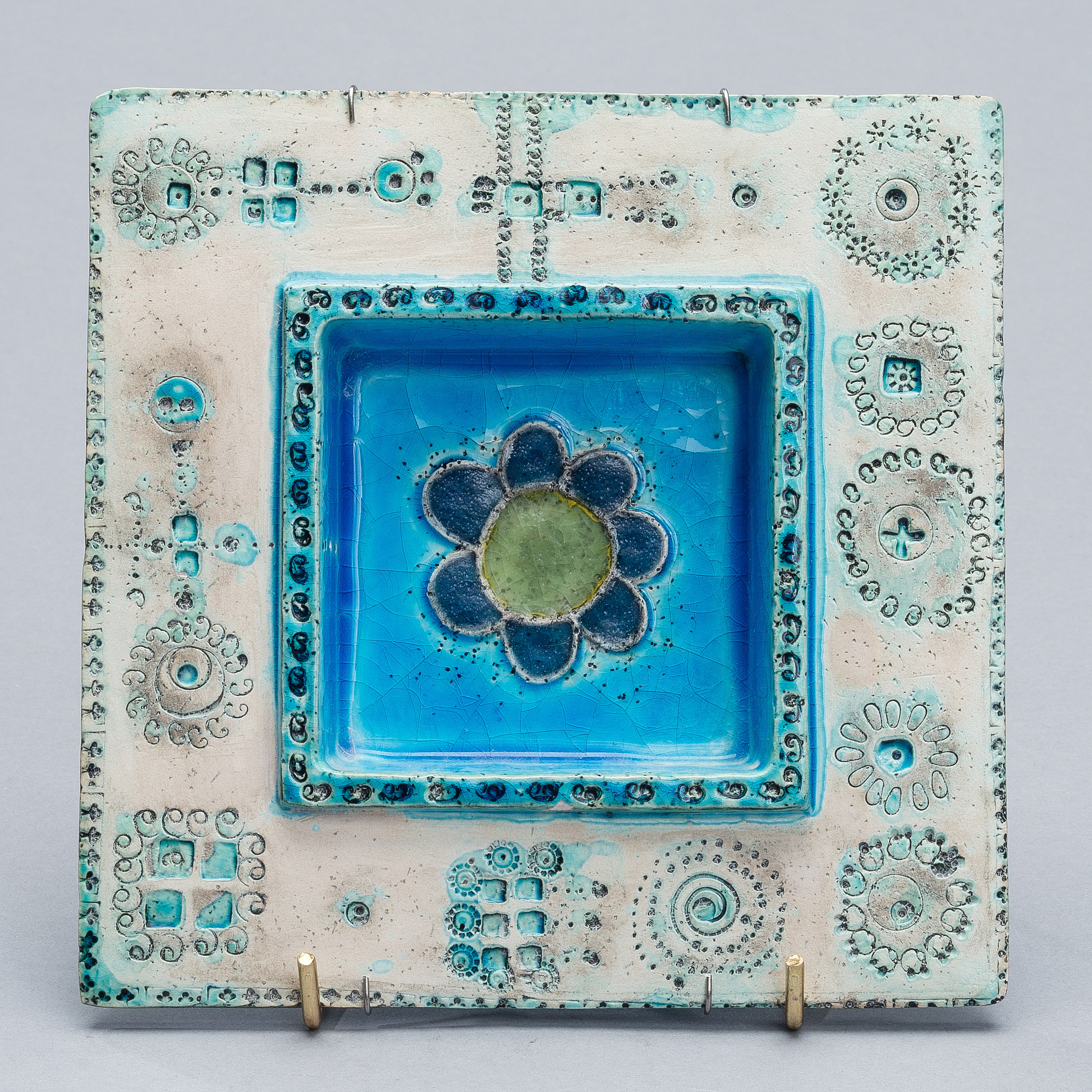 RUT BRYK, keramiikkareliefi, signeerattu Bryk. - Bukowskis