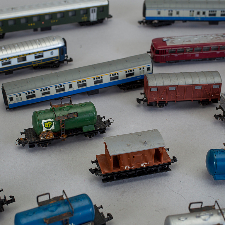 PARTI MODELLTÅG OCH TOPOGRAFI, bland annat Trix och Lima, skala N ...