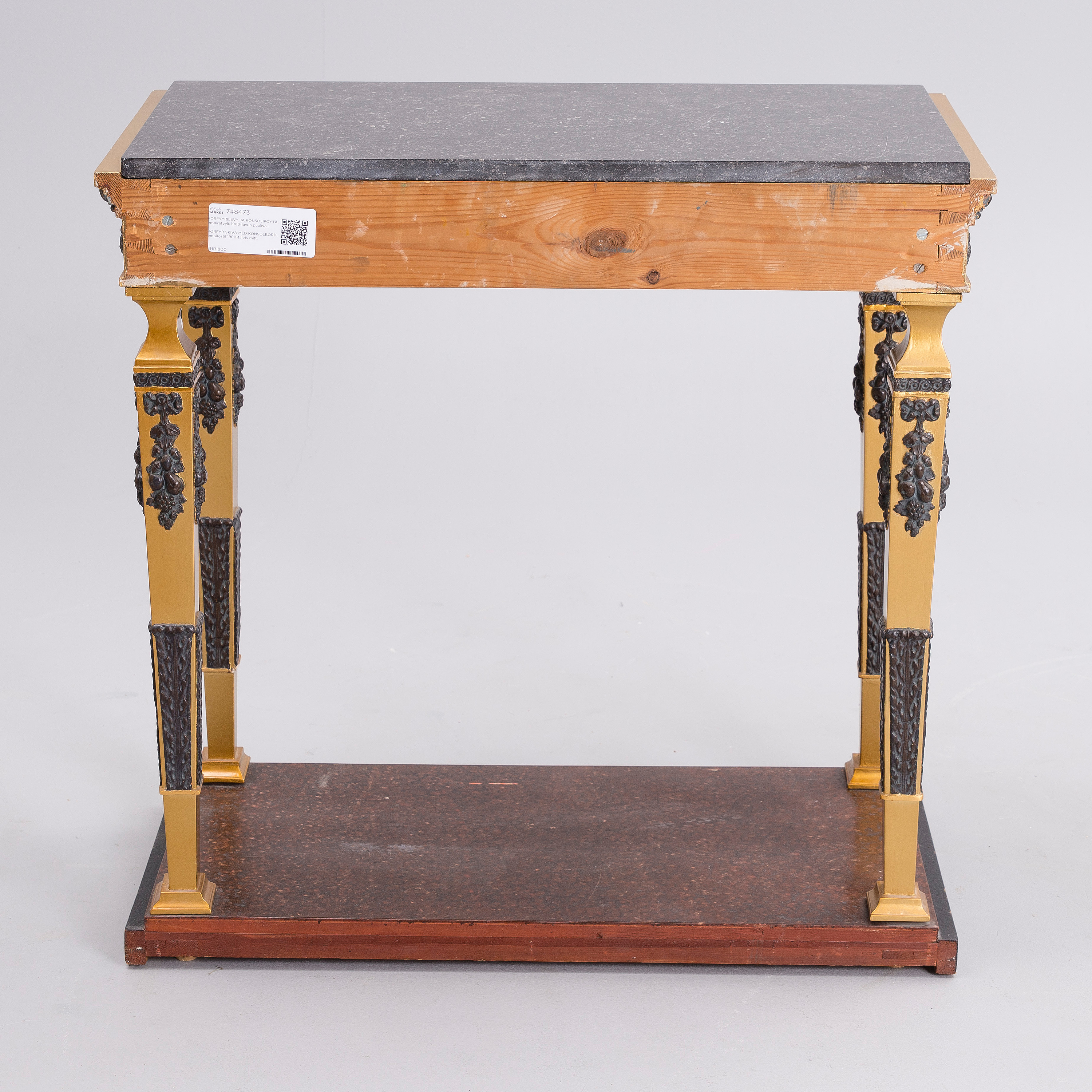 KONSOLIPÖYTÄ JA KIVILEVY, empiretyyli, 1900-luvun puoliväli. - Bukowskis