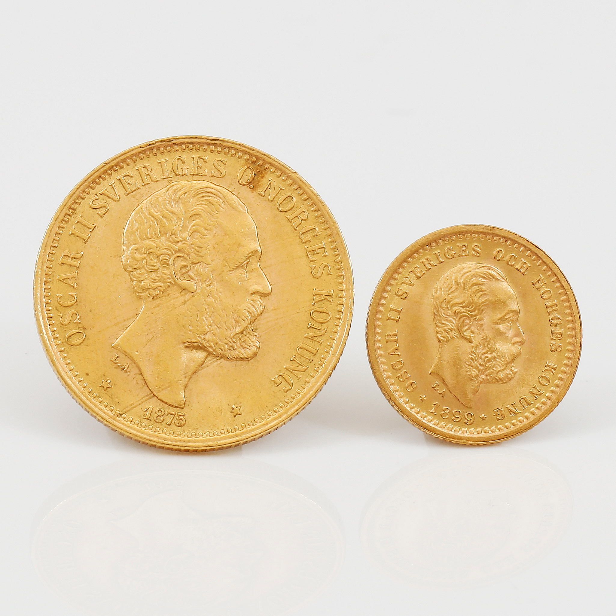 GULDMYNT, 2 st, Oscar II, 20 kronor och 5 kronor. Vikt ca 11 gram ...