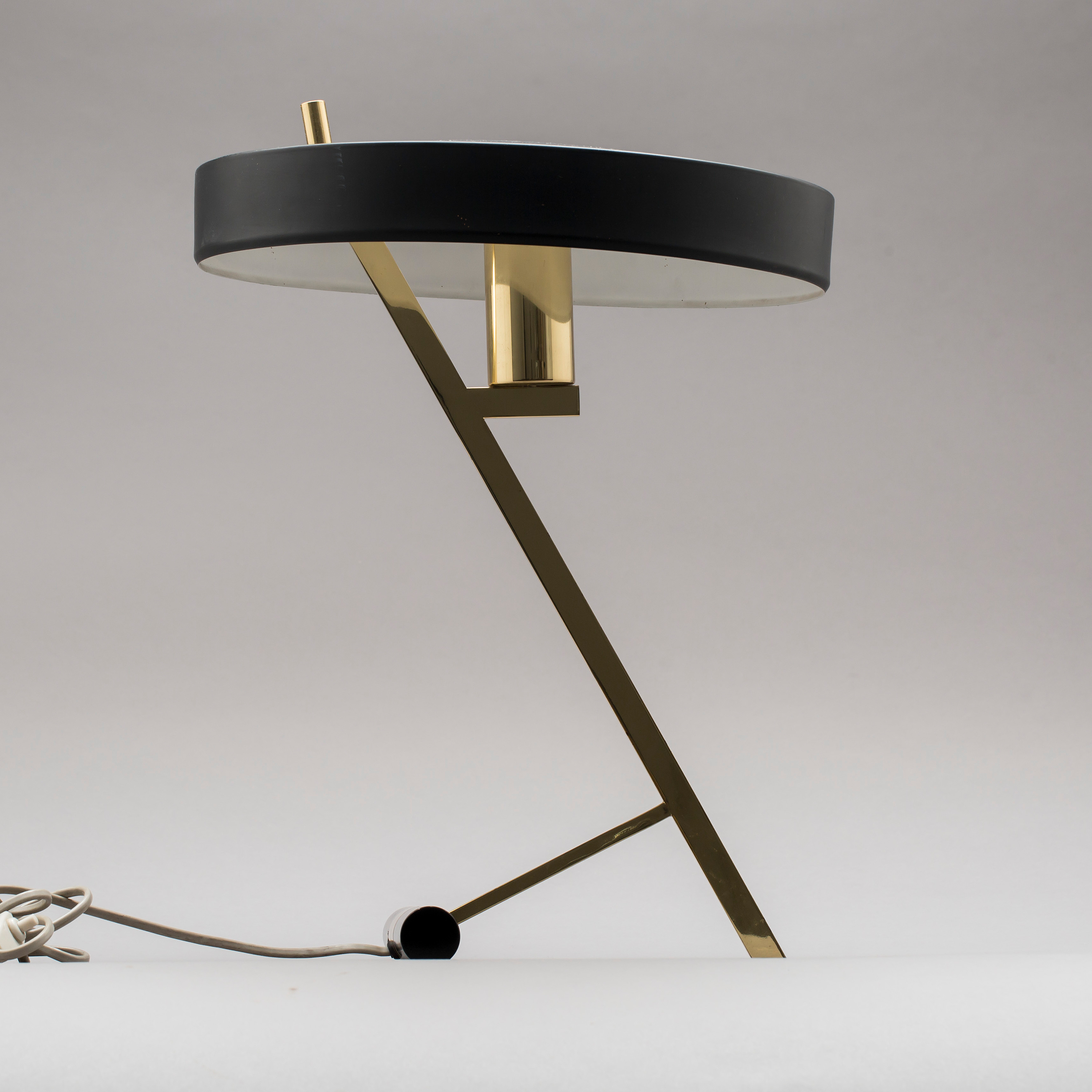 BORDSLAMPA, Louis Christian Kalff, Philips, Holland. - Bukowskis