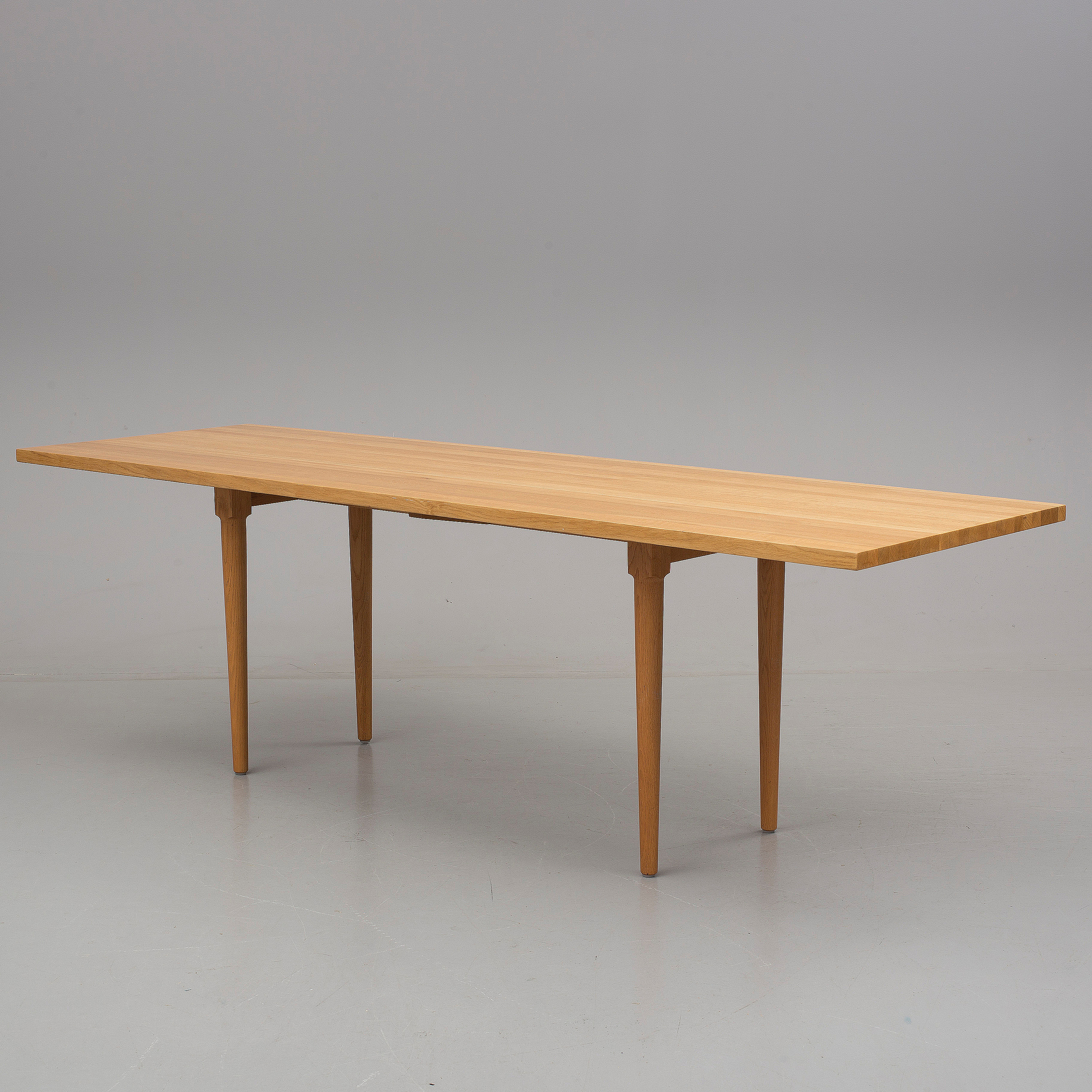 JONAS LINDVALL, matbord, Skandiform, 2000-tal. - Bukowskis