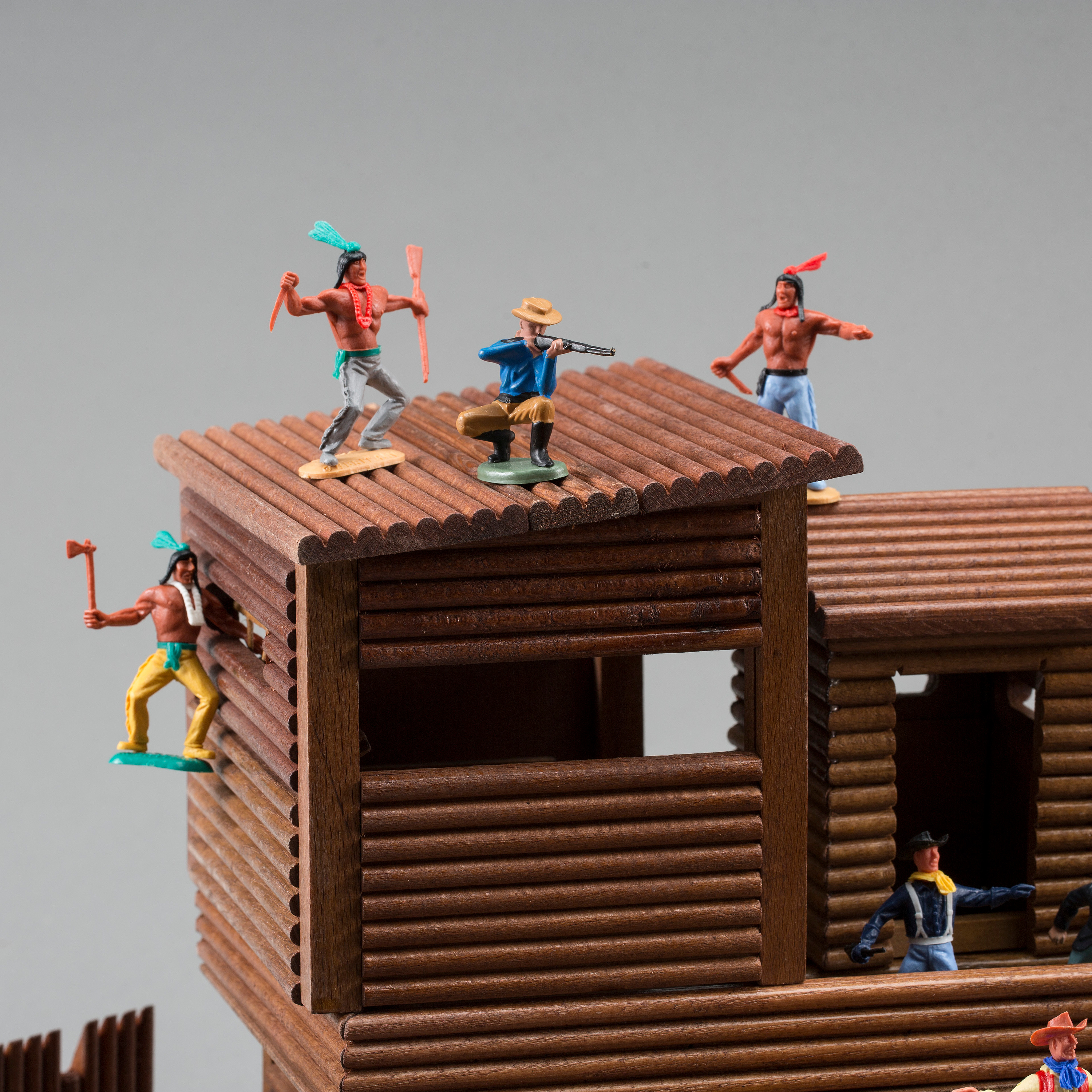 A SET OF WESTERN FIGURES AND FORT BY OEHME & SÖHNE GERMANY AND TIMPO ...