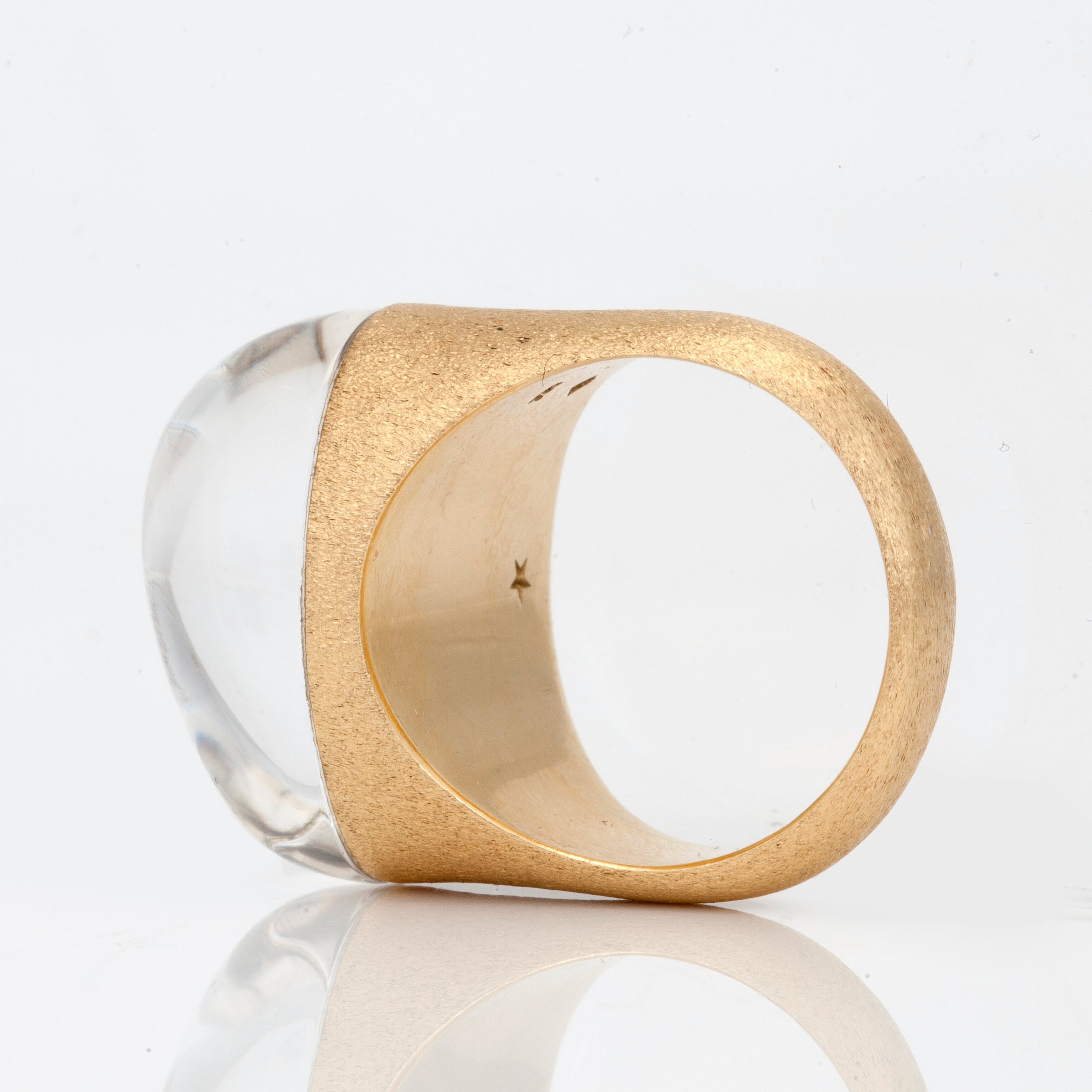 A ring, H.Stern, "The golden stones collection" with a cabochon-cut ...