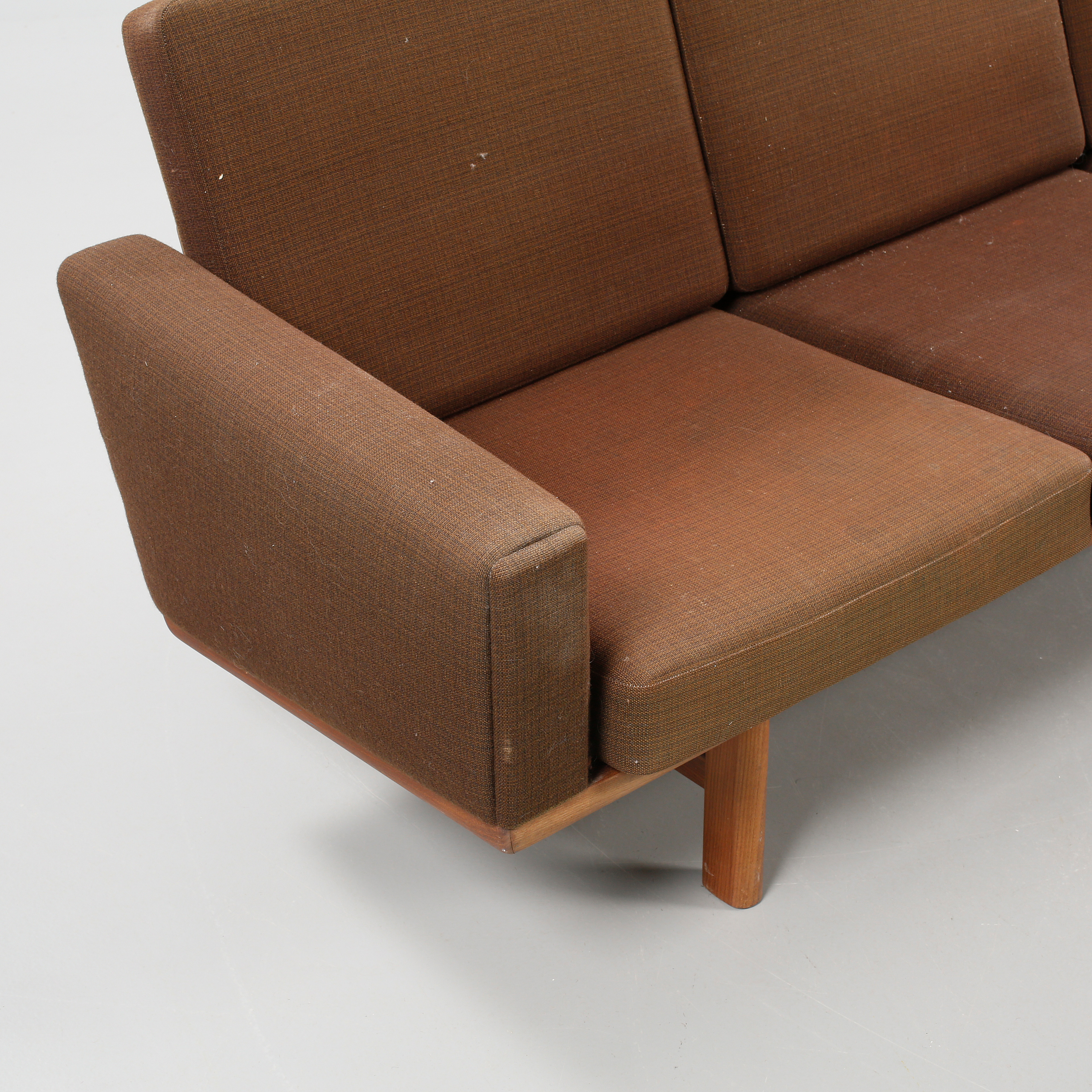 HANS J WEGNER, soffa, "GE 236", Getama, Danmark, 1900-talets andra hälft. - Bukowskis