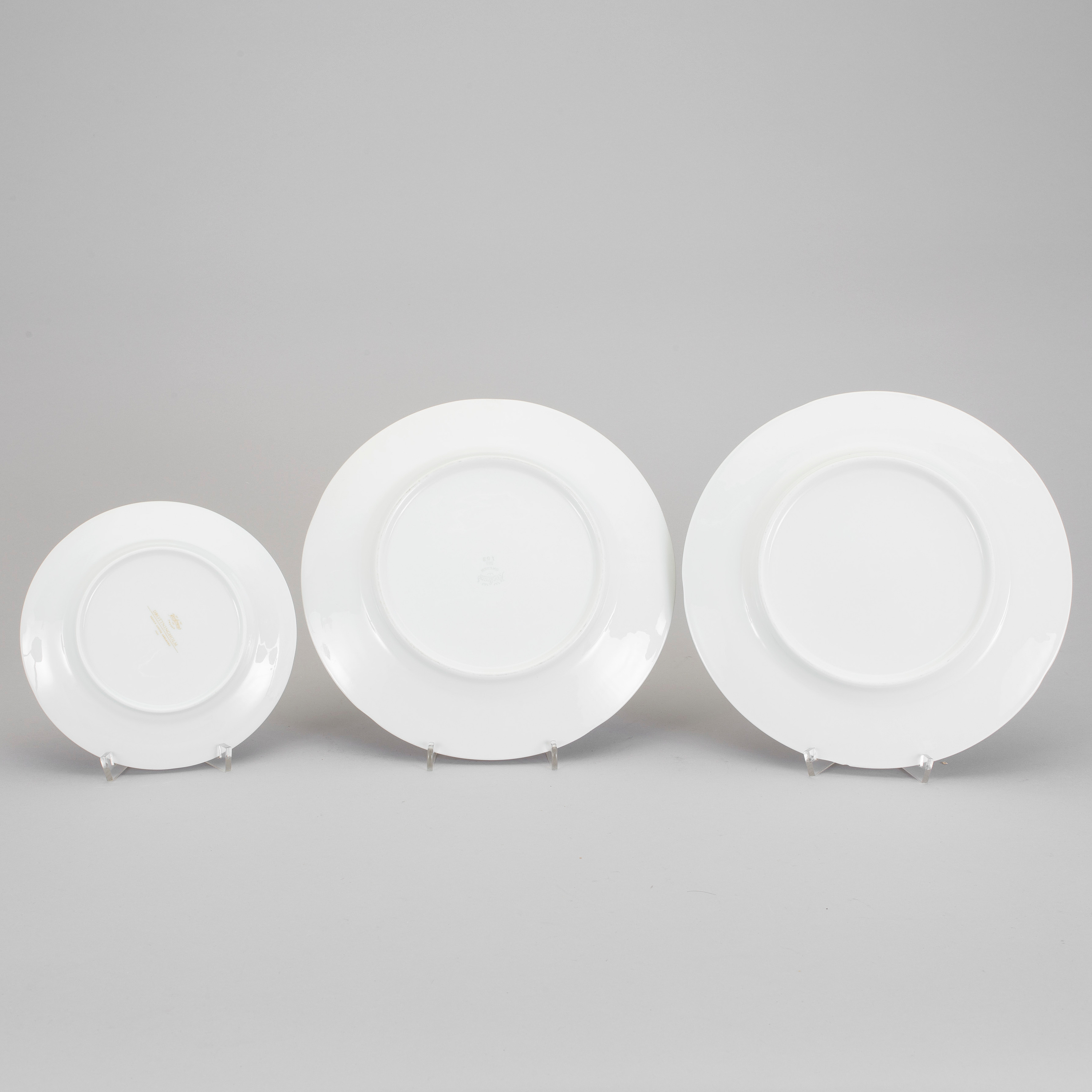 SERVISDELAR, 98 st, porslin, "Swedish Grace" samt "Drottningholm ...