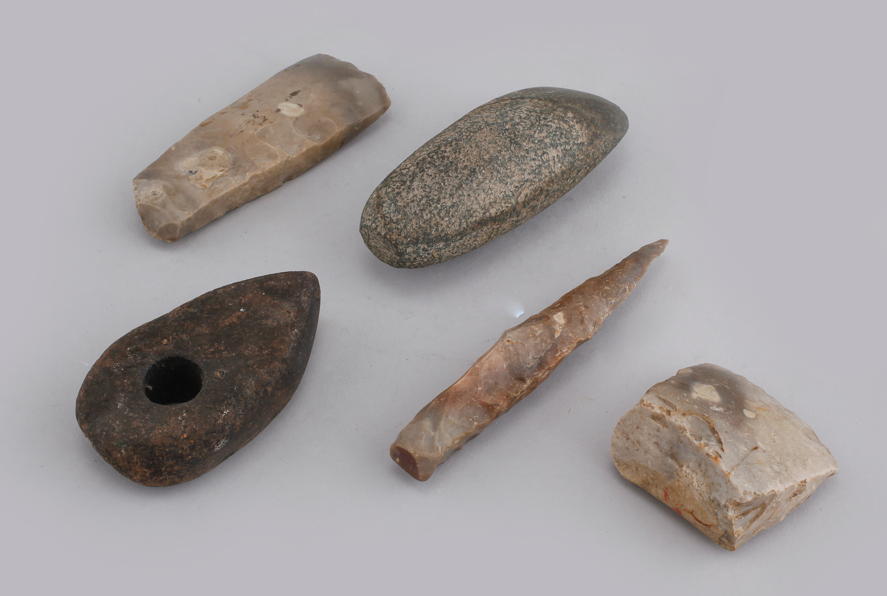 Five ancient axes and arrowhead. - Bukowskis