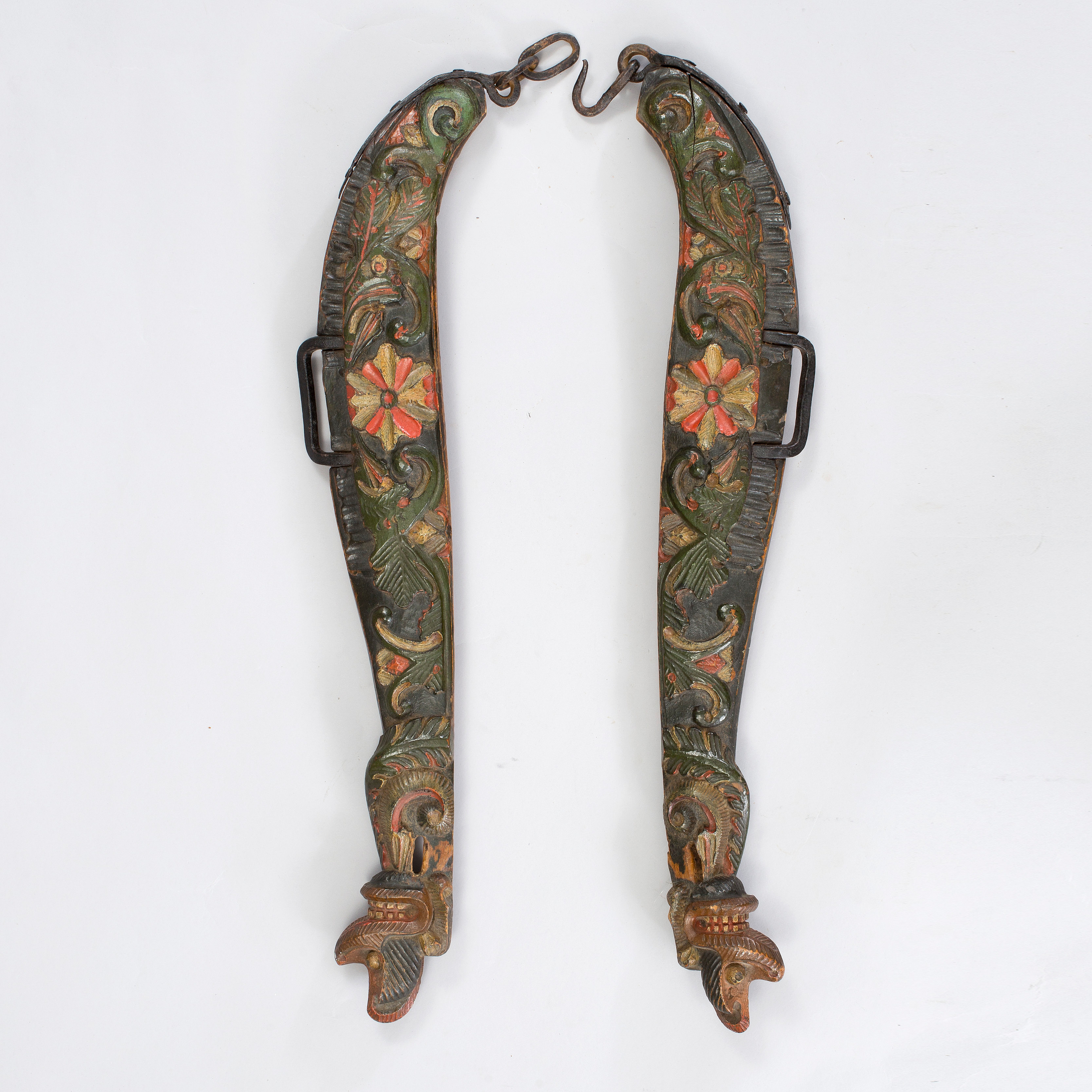 LOKOR, ett par, allmoge, Hälsingland, 1800-tal. - Bukowskis