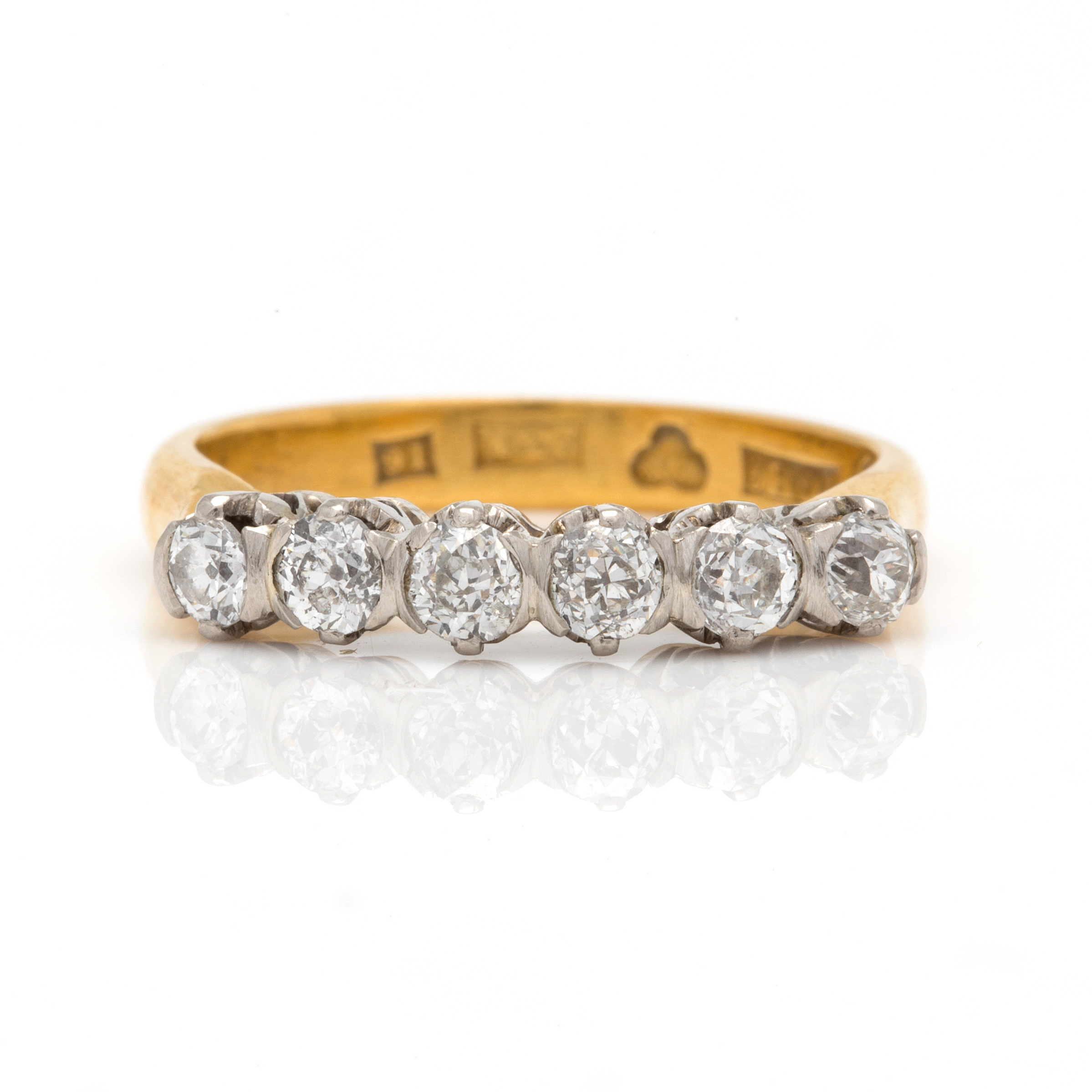 RING med gammalslipade diamanter. - Bukowskis