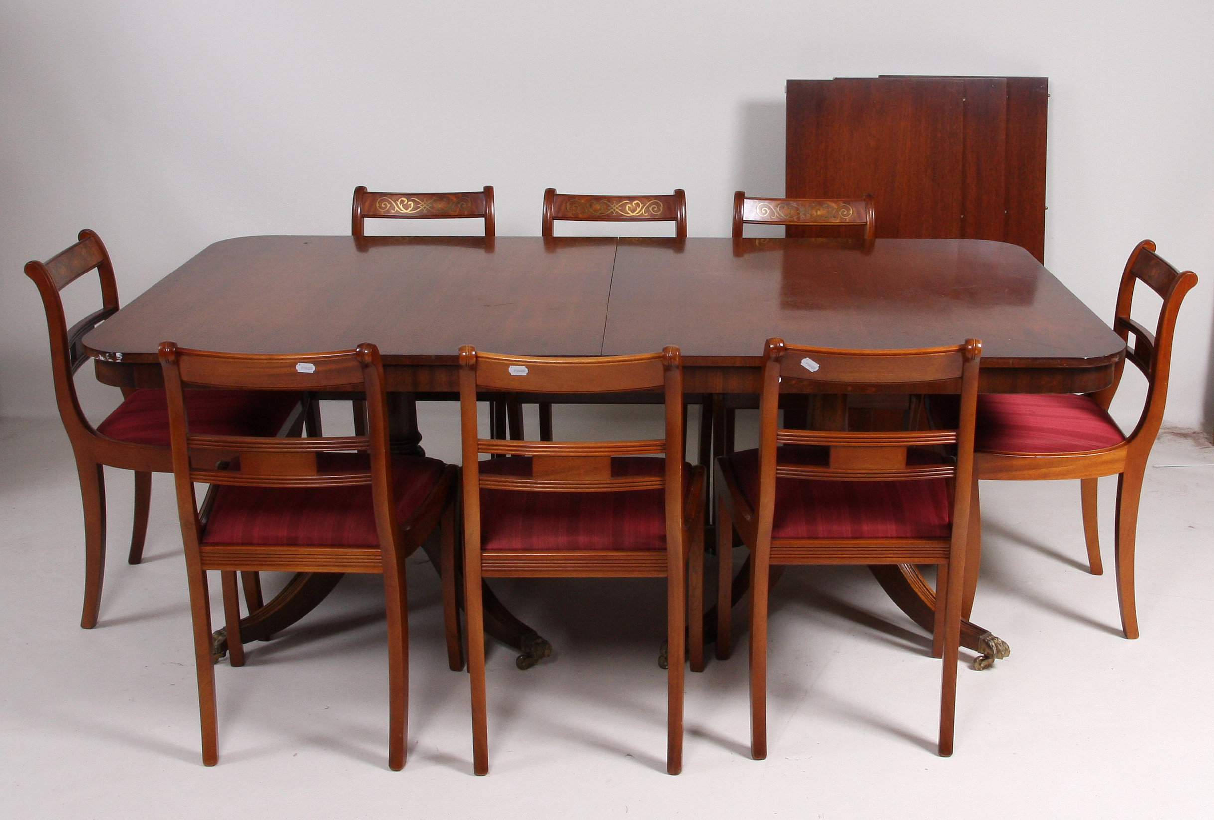 MATGRUPP, 13 delar, engelsk stil. - Bukowskis