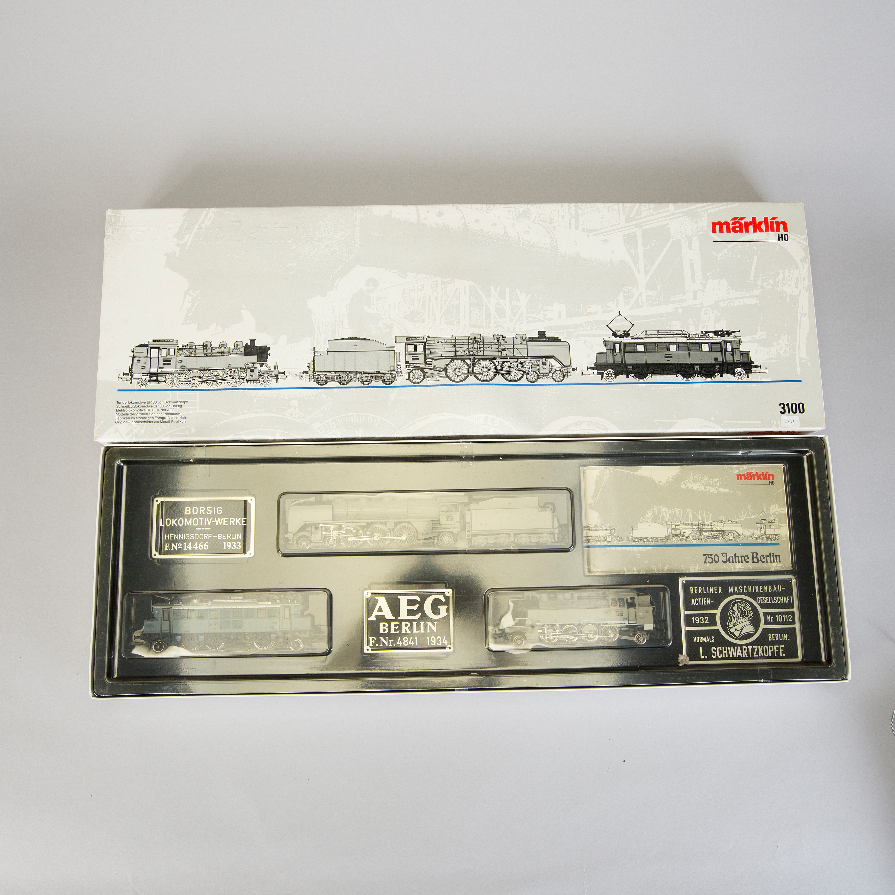 Two Märklin sets 3100 and 45650 H0, Germany. - Bukowskis