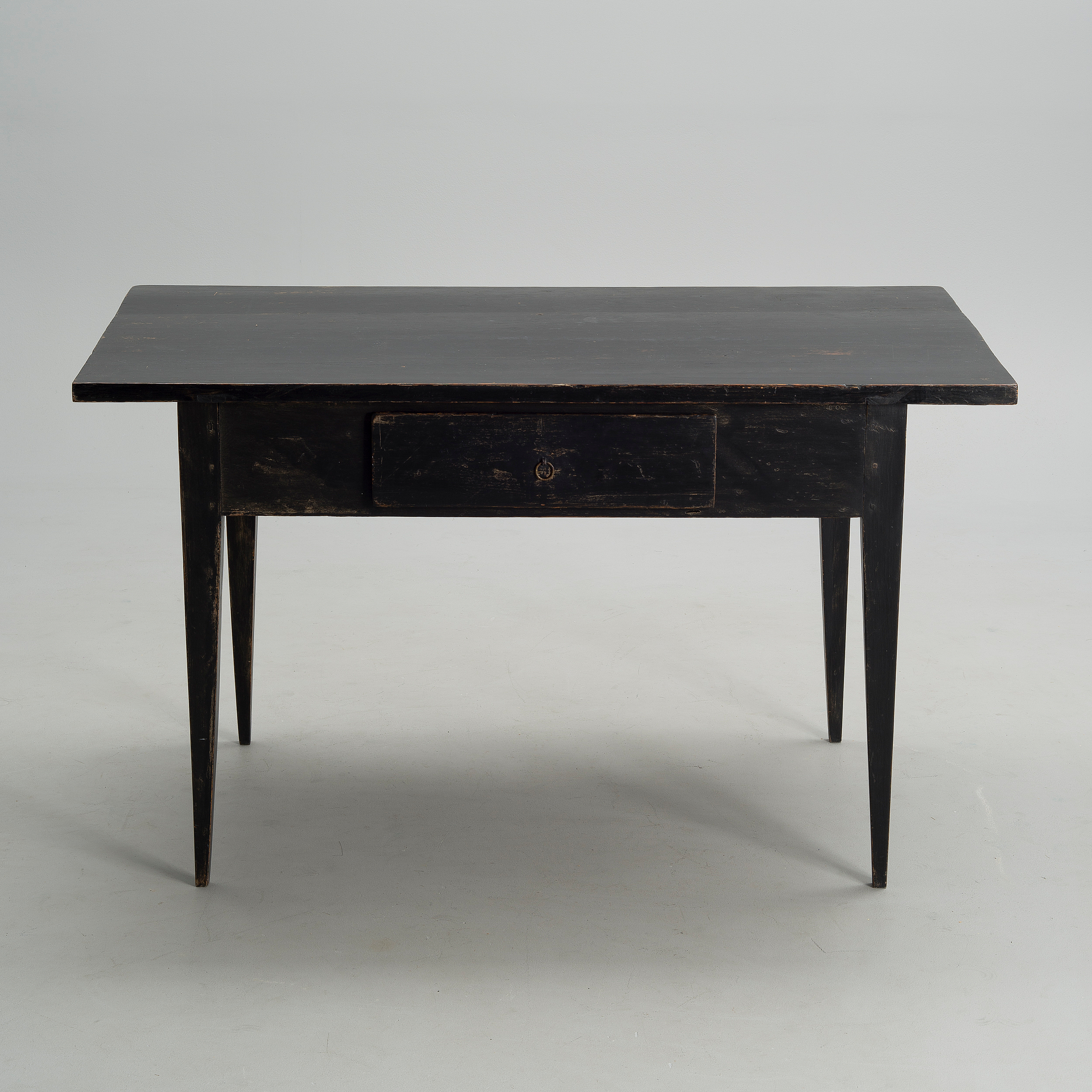 TABLE, 1700s. - Bukowskis