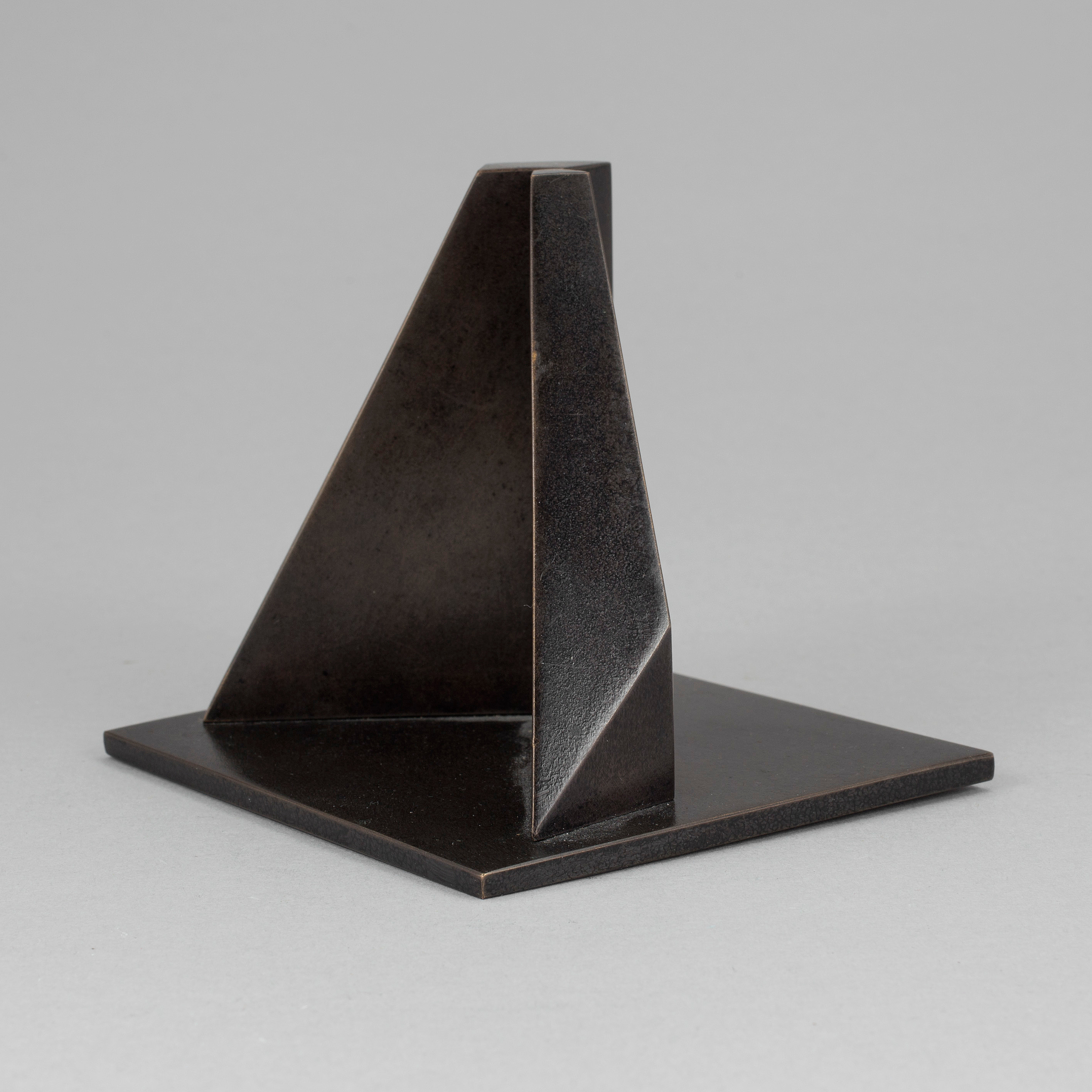 CARL MAGNUS, skulptur i brons. Signerad och numrerad 8/8. - Bukowskis