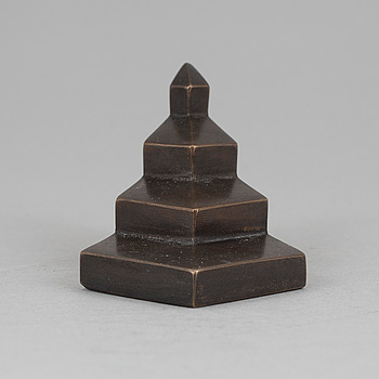 CARL MAGNUS, a bronze sculpture. Signed and numbered 3/8. - Bukowskis