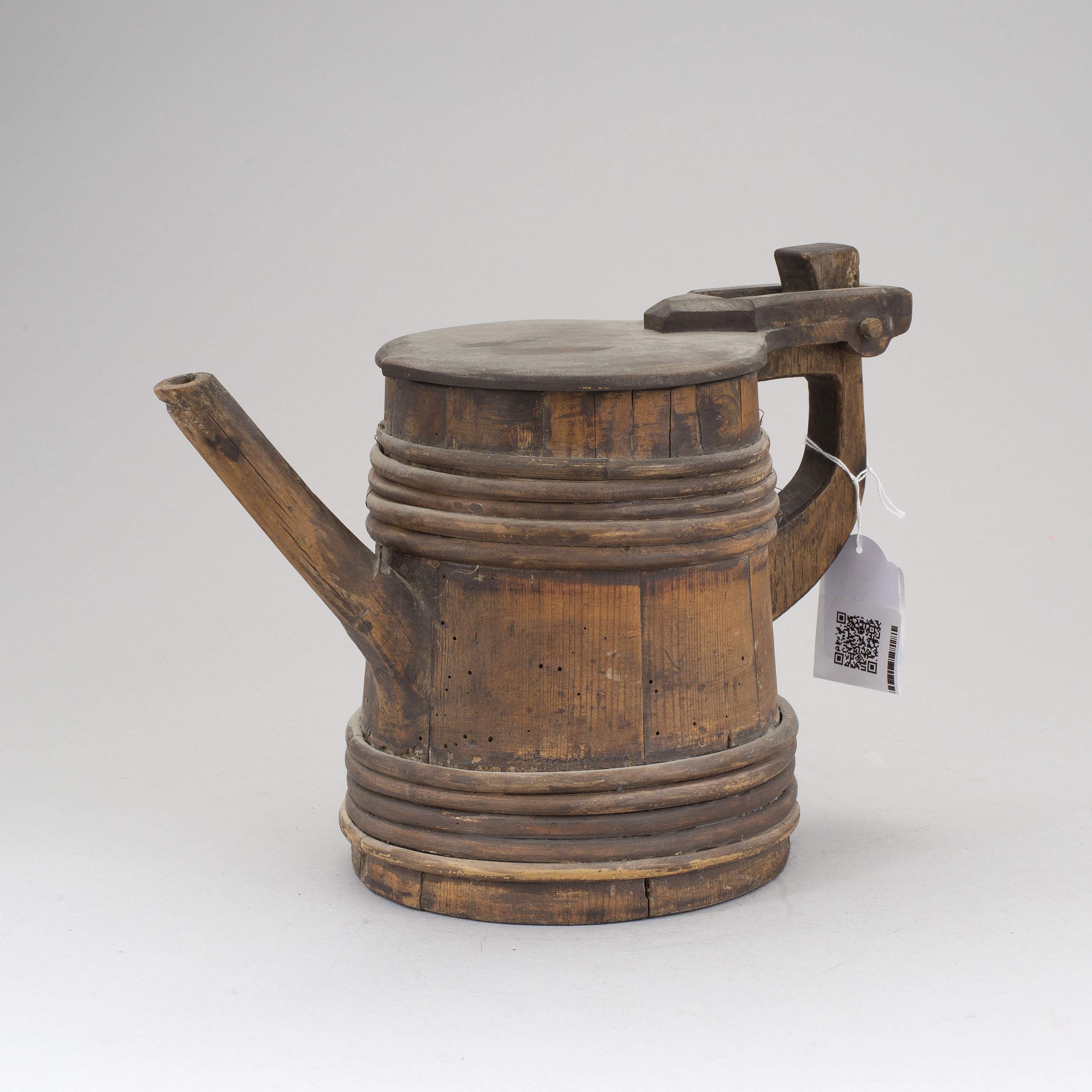 A WOODEN JUG, 18th/19th century. - Bukowskis
